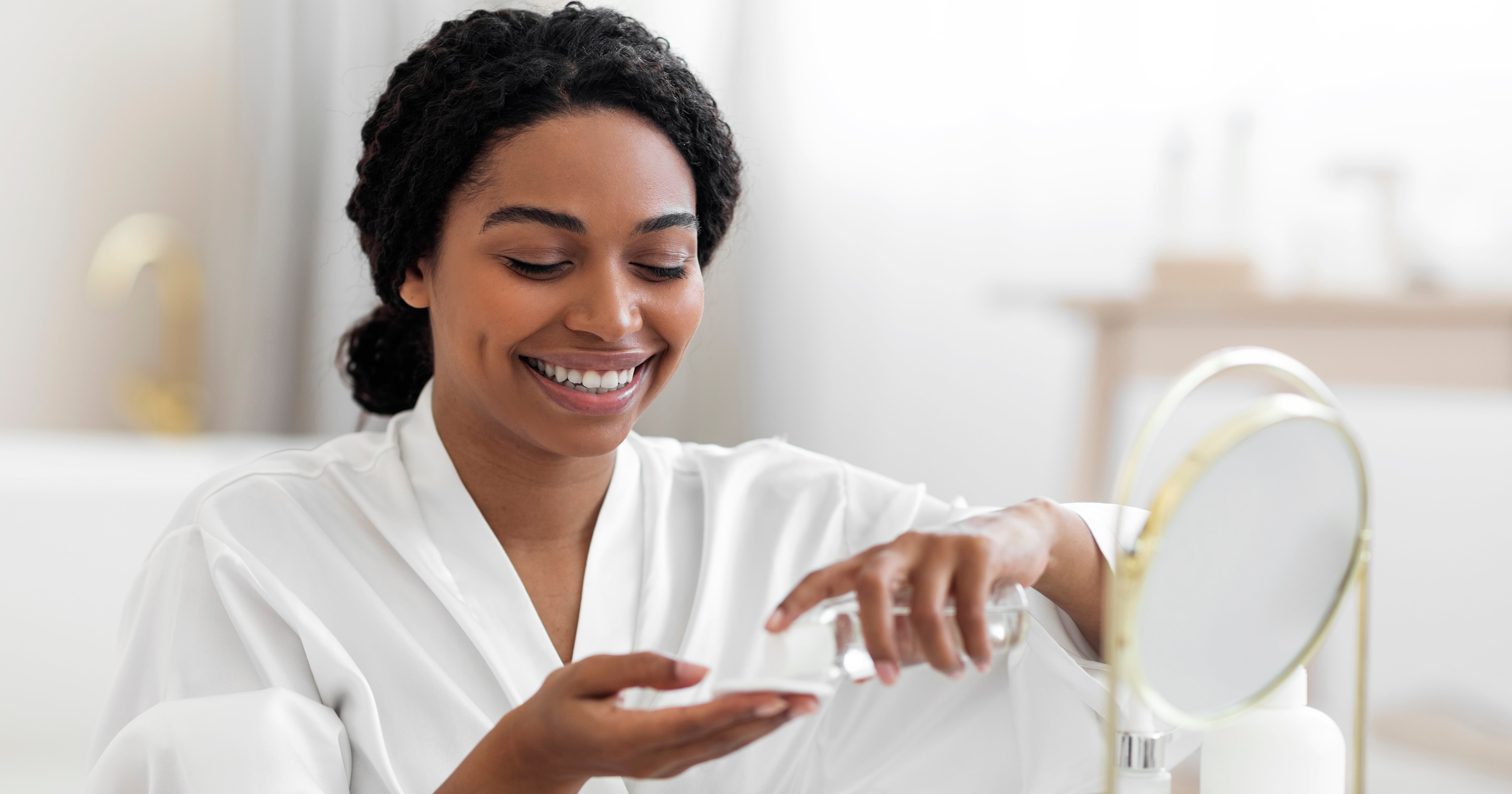 Witch Hazel Skin Benefits, How to Use Toner | POPSUGAR Beauty