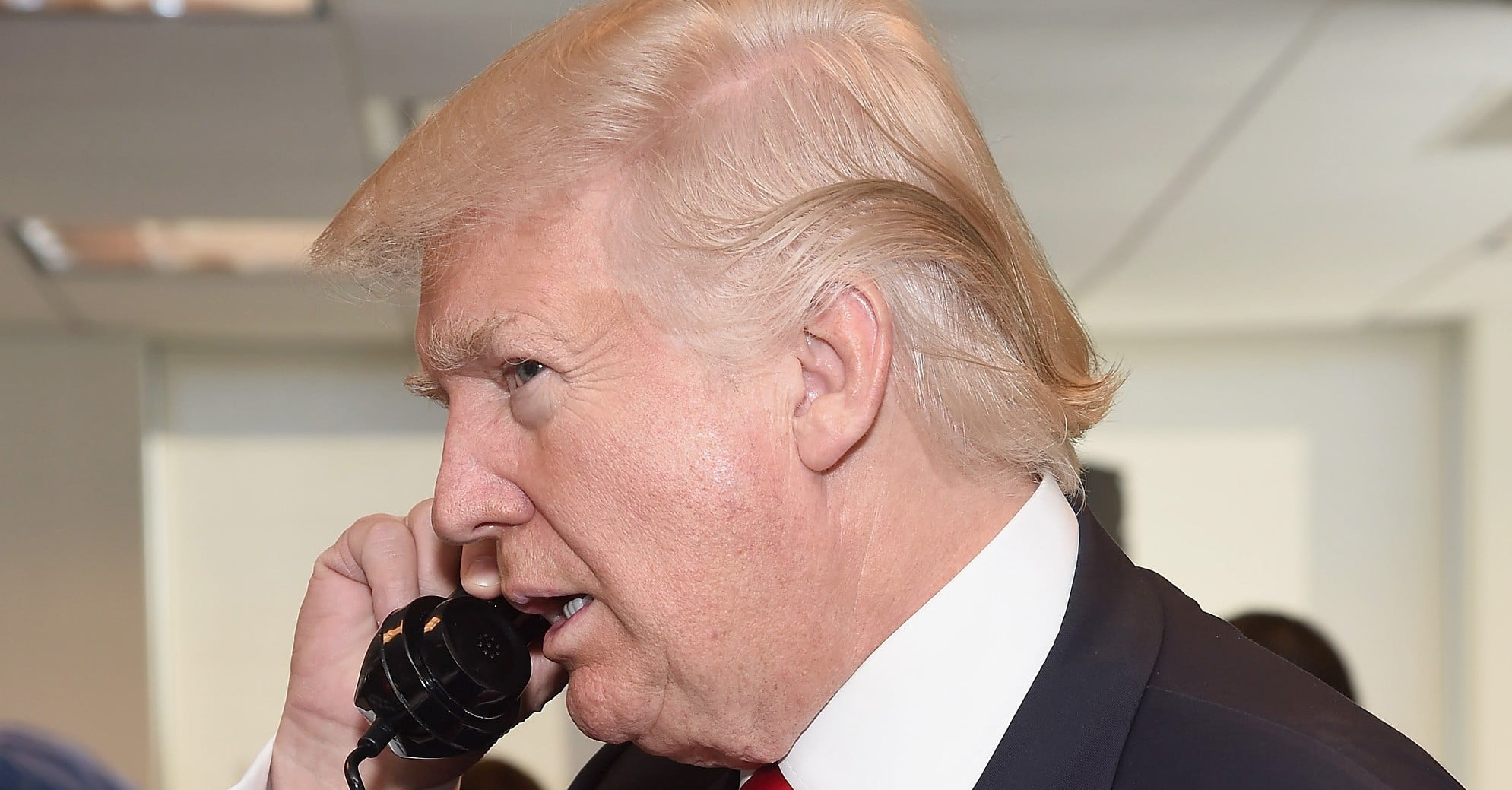 Reactions to Trump's Presidential Alert October 3, 2018 | PS News