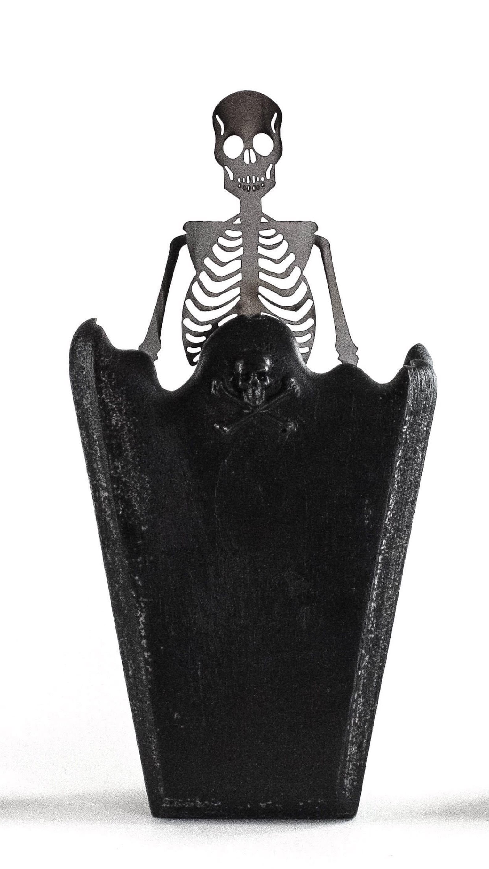 This Coffin Candle Melts to Reveal a Spooky Skeleton Inside | PS Home