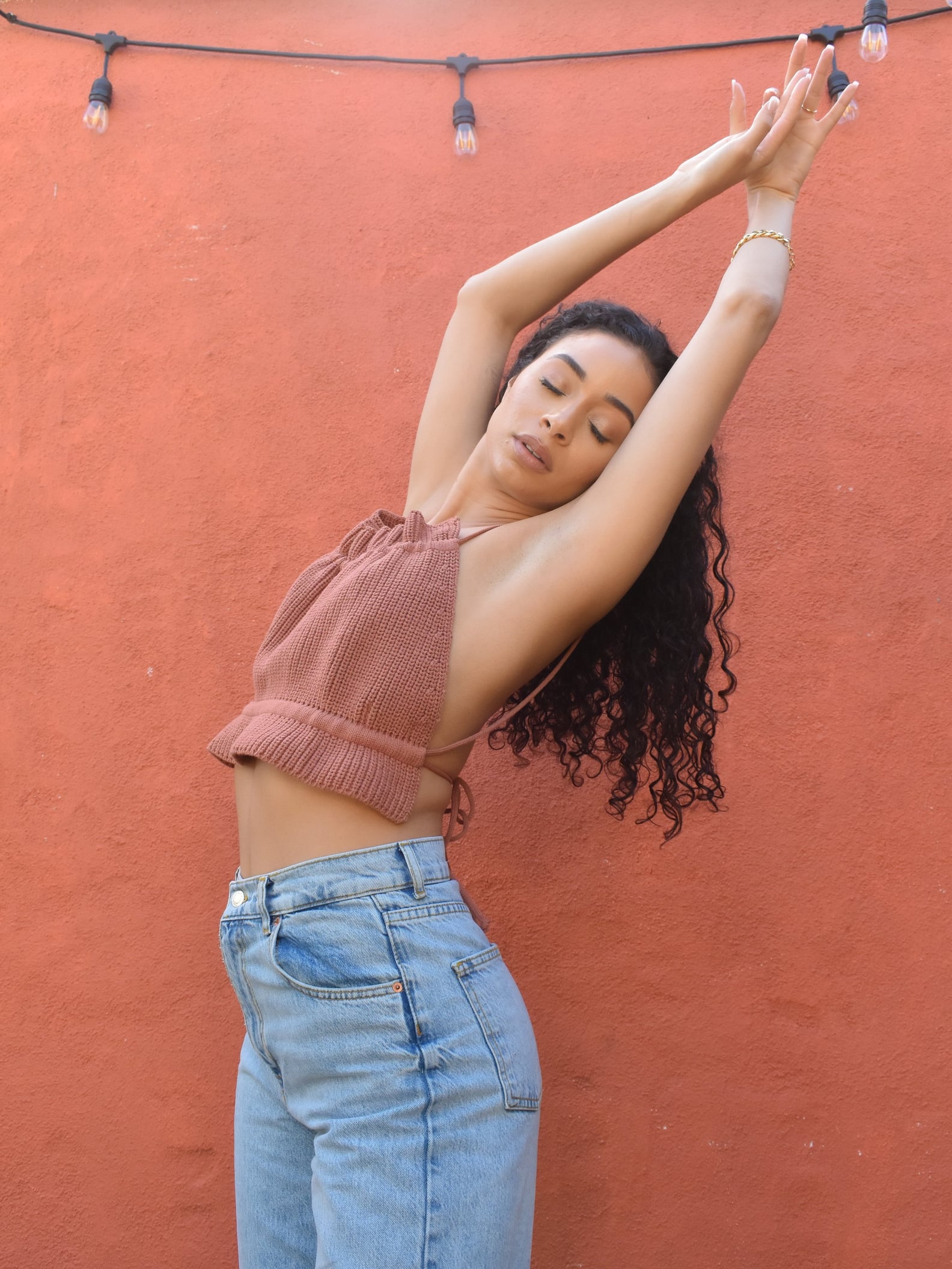 12 Flattering Crop-Top Outfits For All Different Body Types | PS Fashion