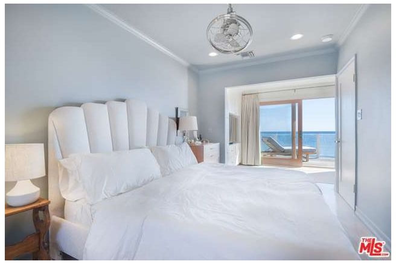 Leonardo DiCaprio Sells Malibu House For Big Profit | PS Home