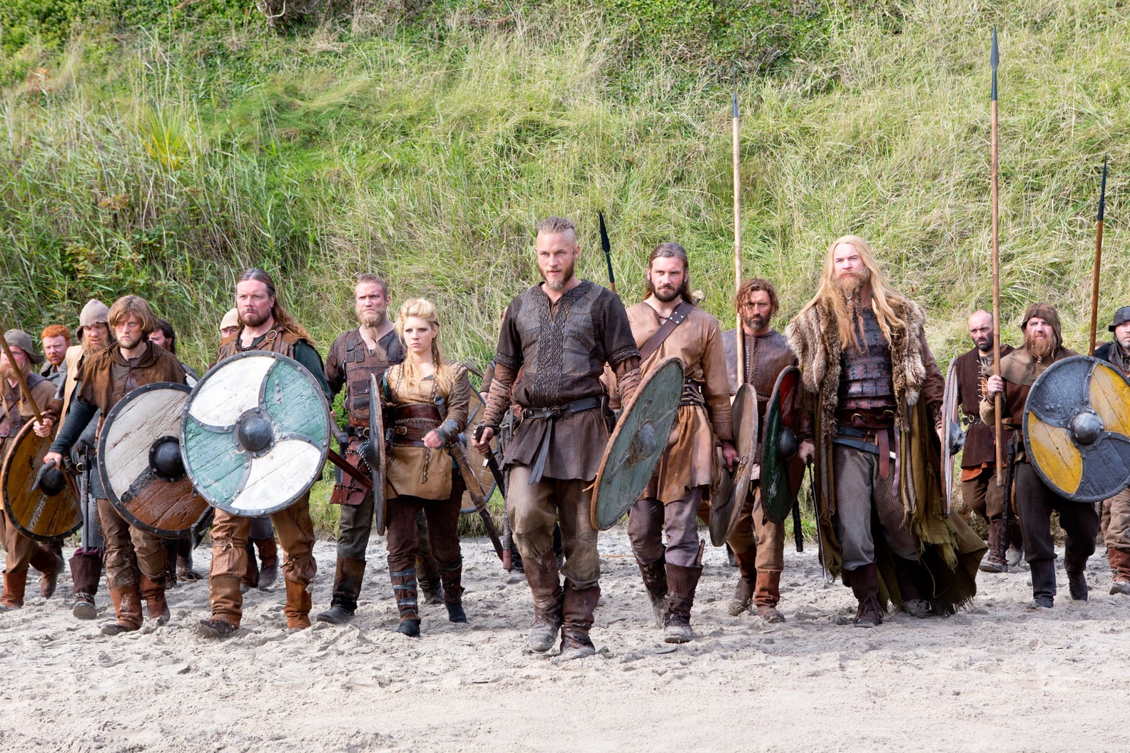 18 Shows Like Outlander | PS Entertainment