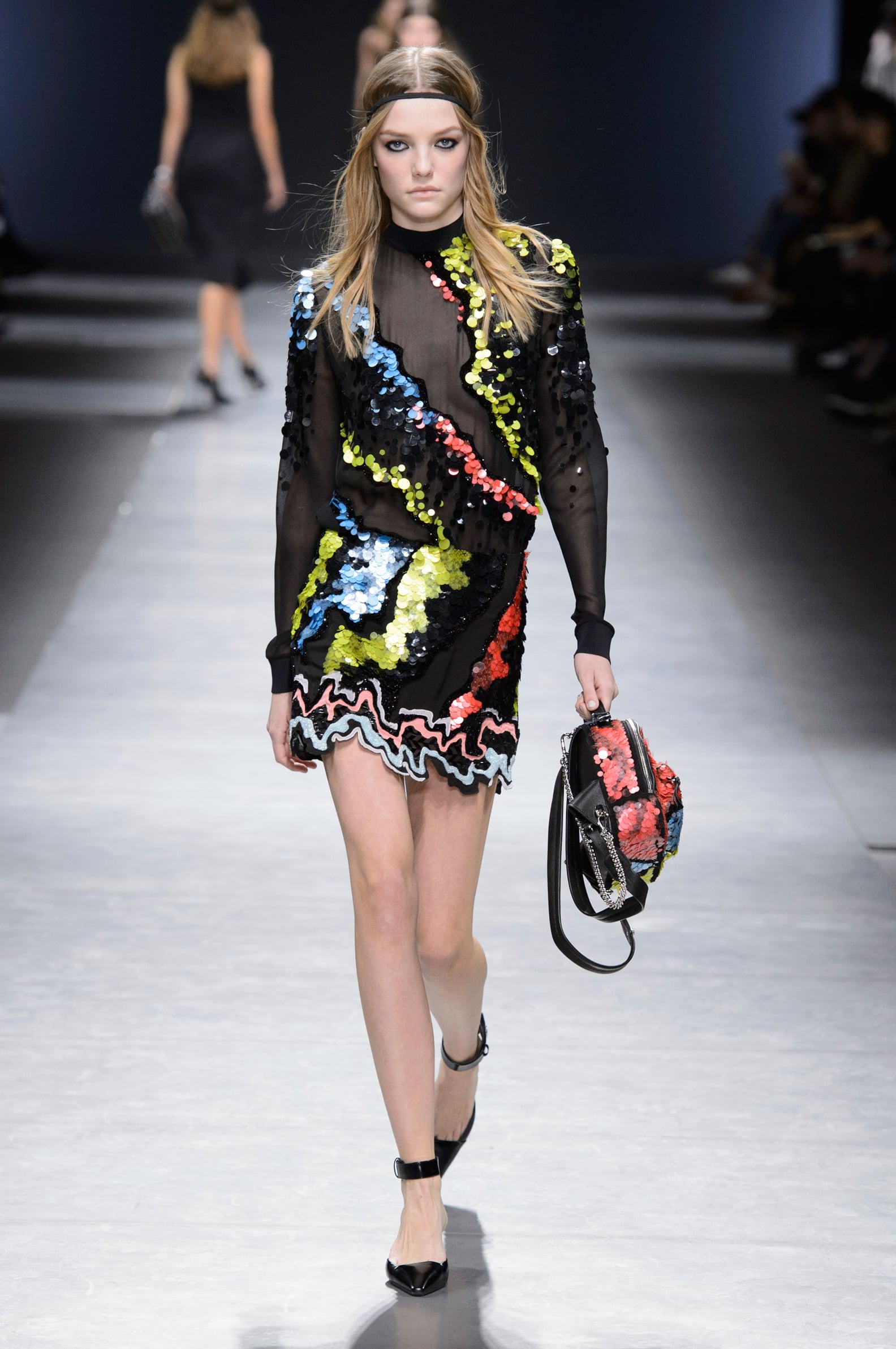 Versace Fall 2016 Runway | PS Fashion