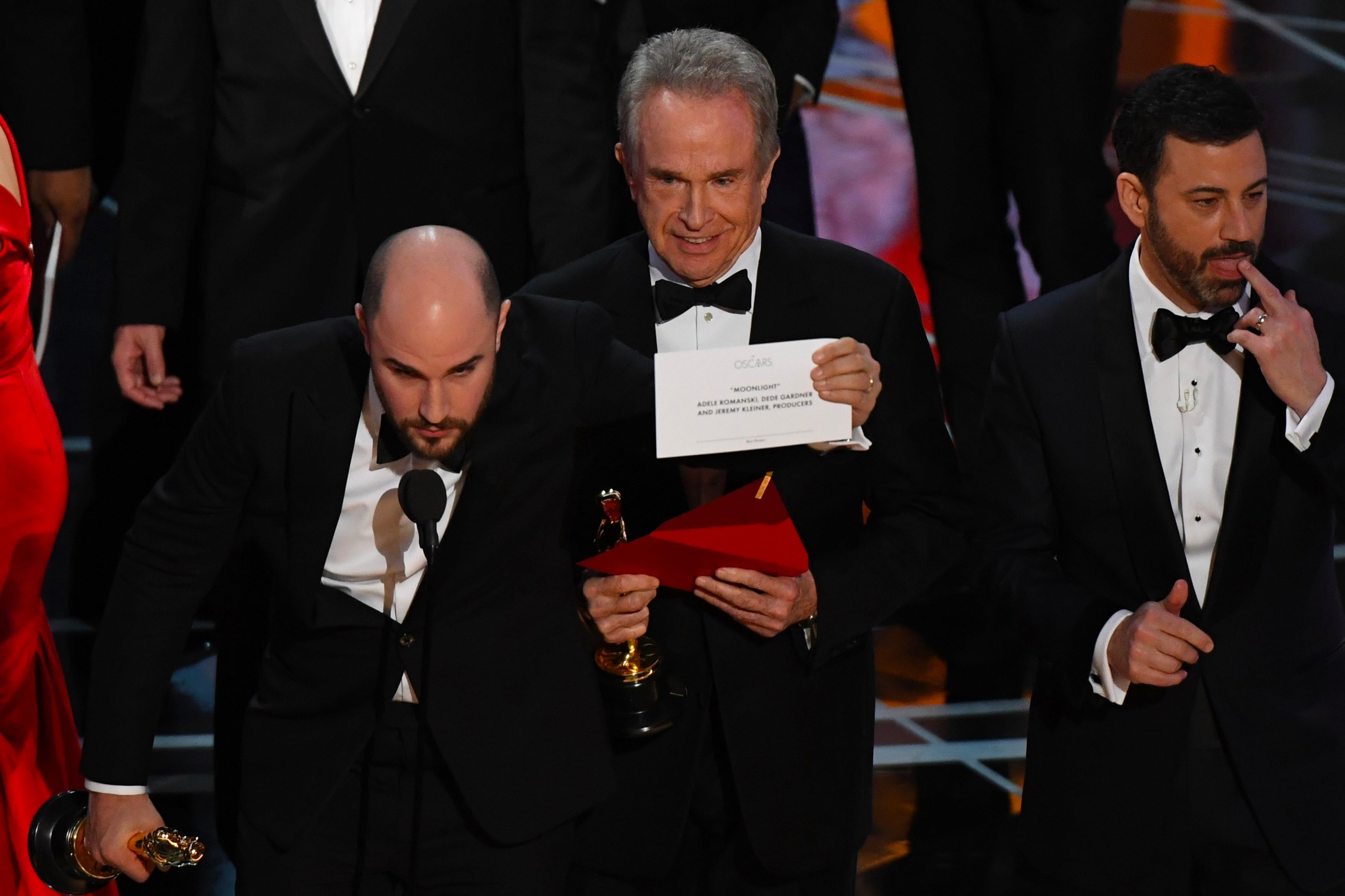 Why Did Warren Beatty Announce Wrong Winner at the Oscars? | PS ...