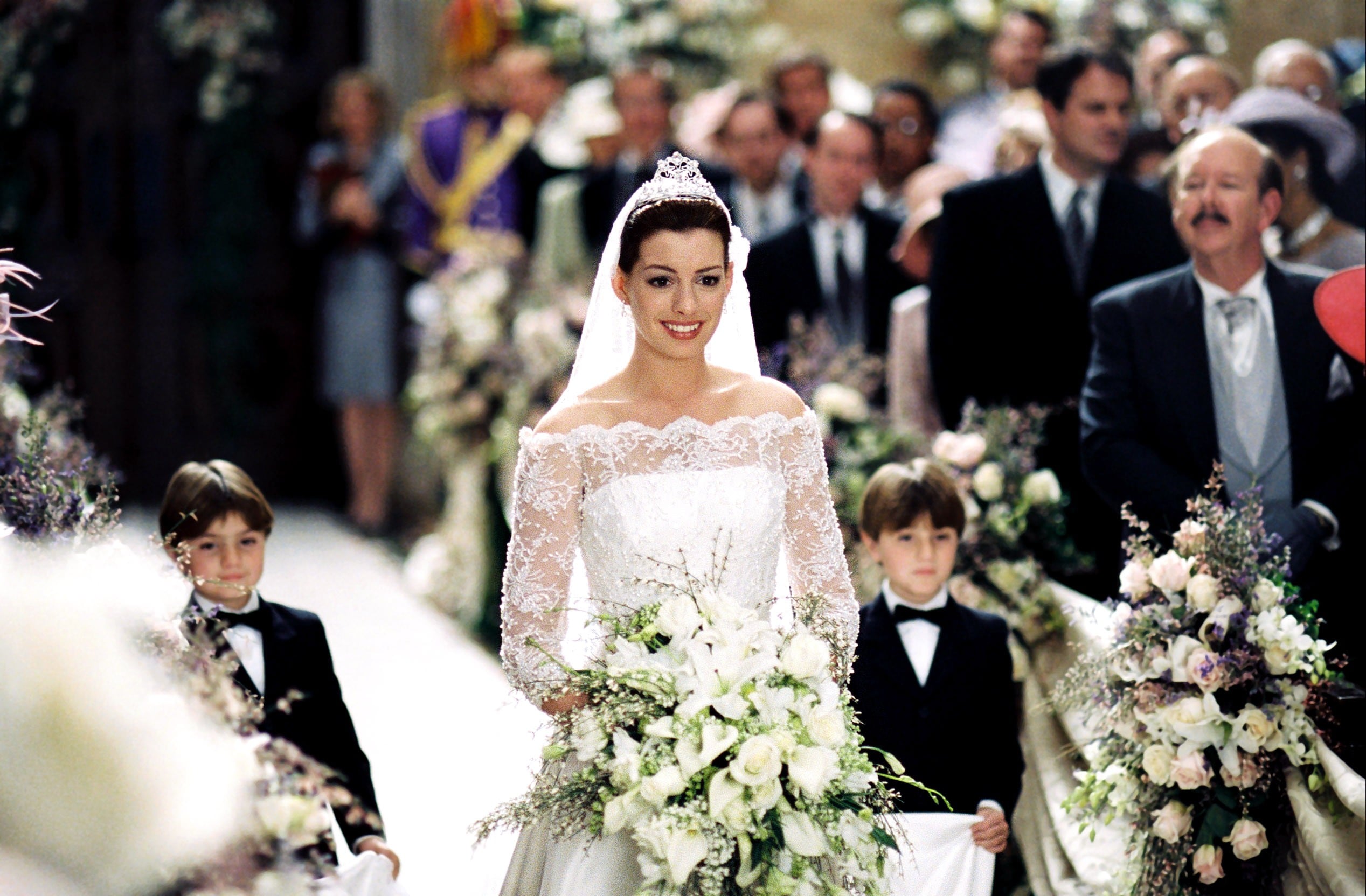 Anne Hathaway Wedding Dress Princess Diaries