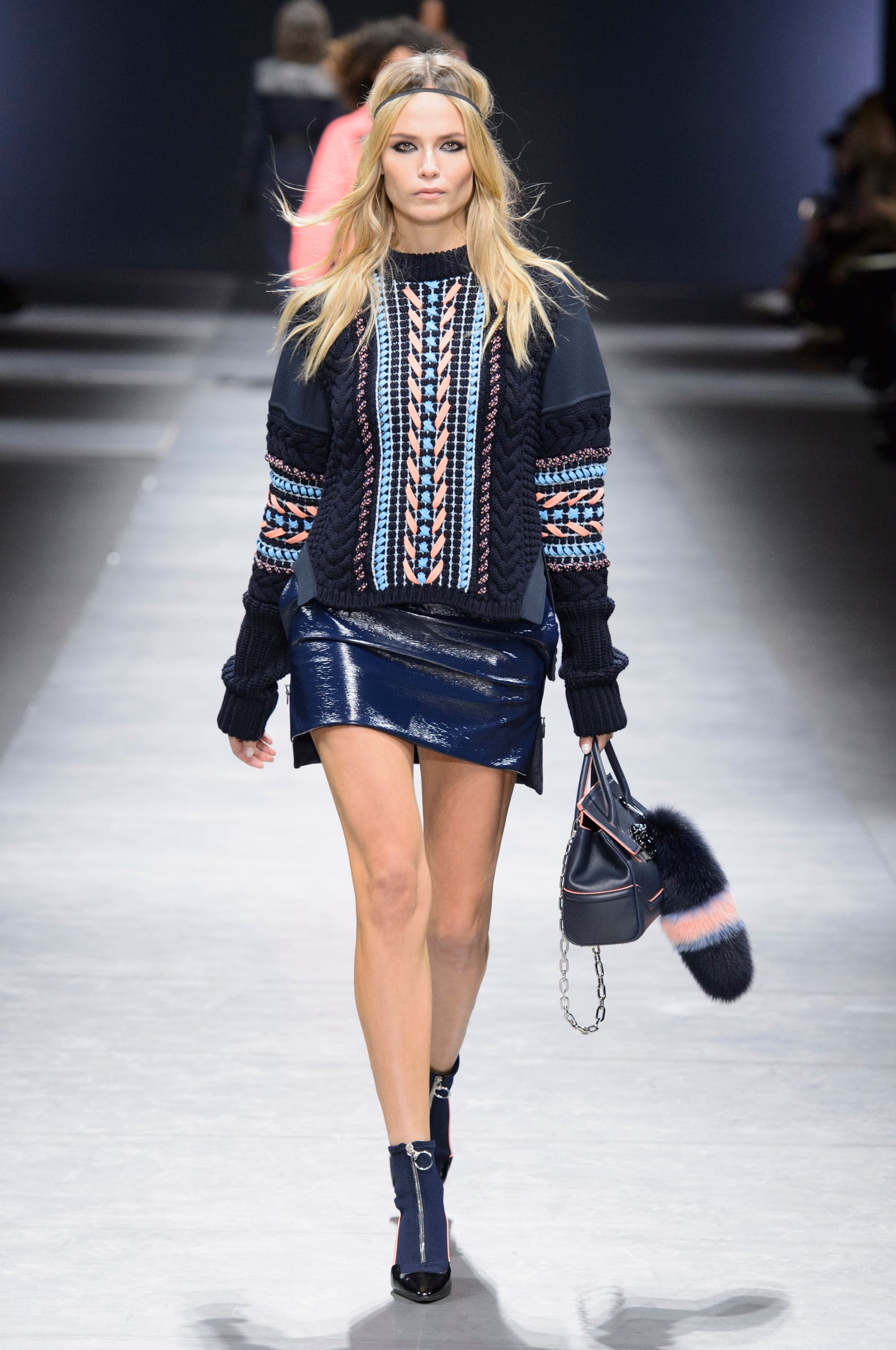 Versace Fall 2016 Runway | PS Fashion