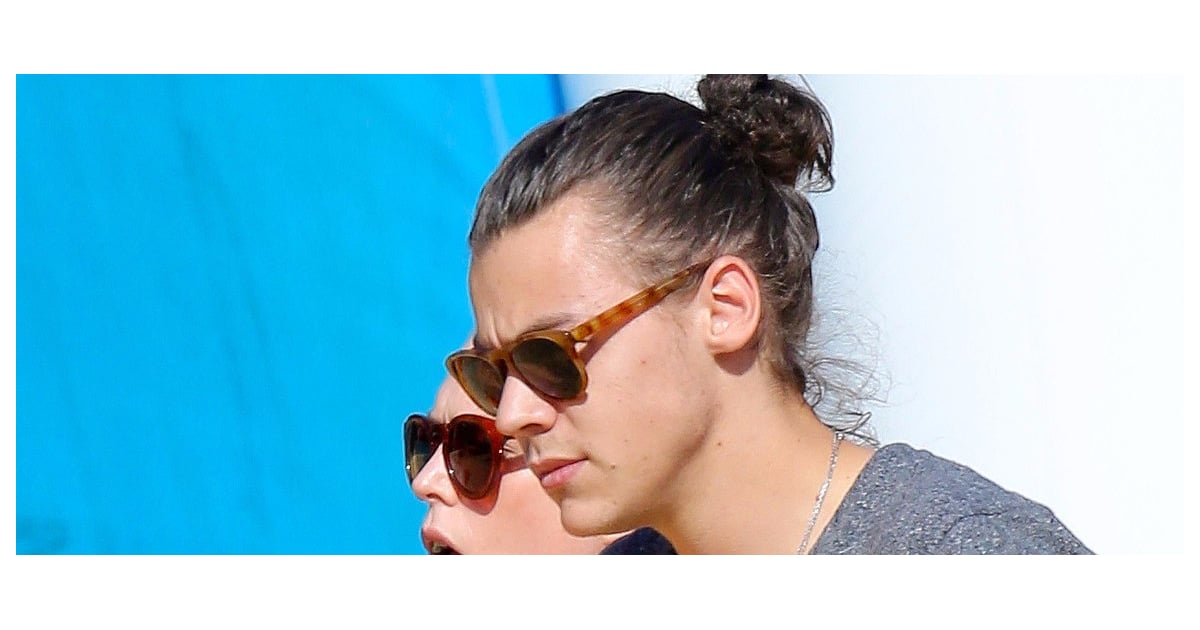 Harry Styles Man Bun Pictures | POPSUGAR Beauty