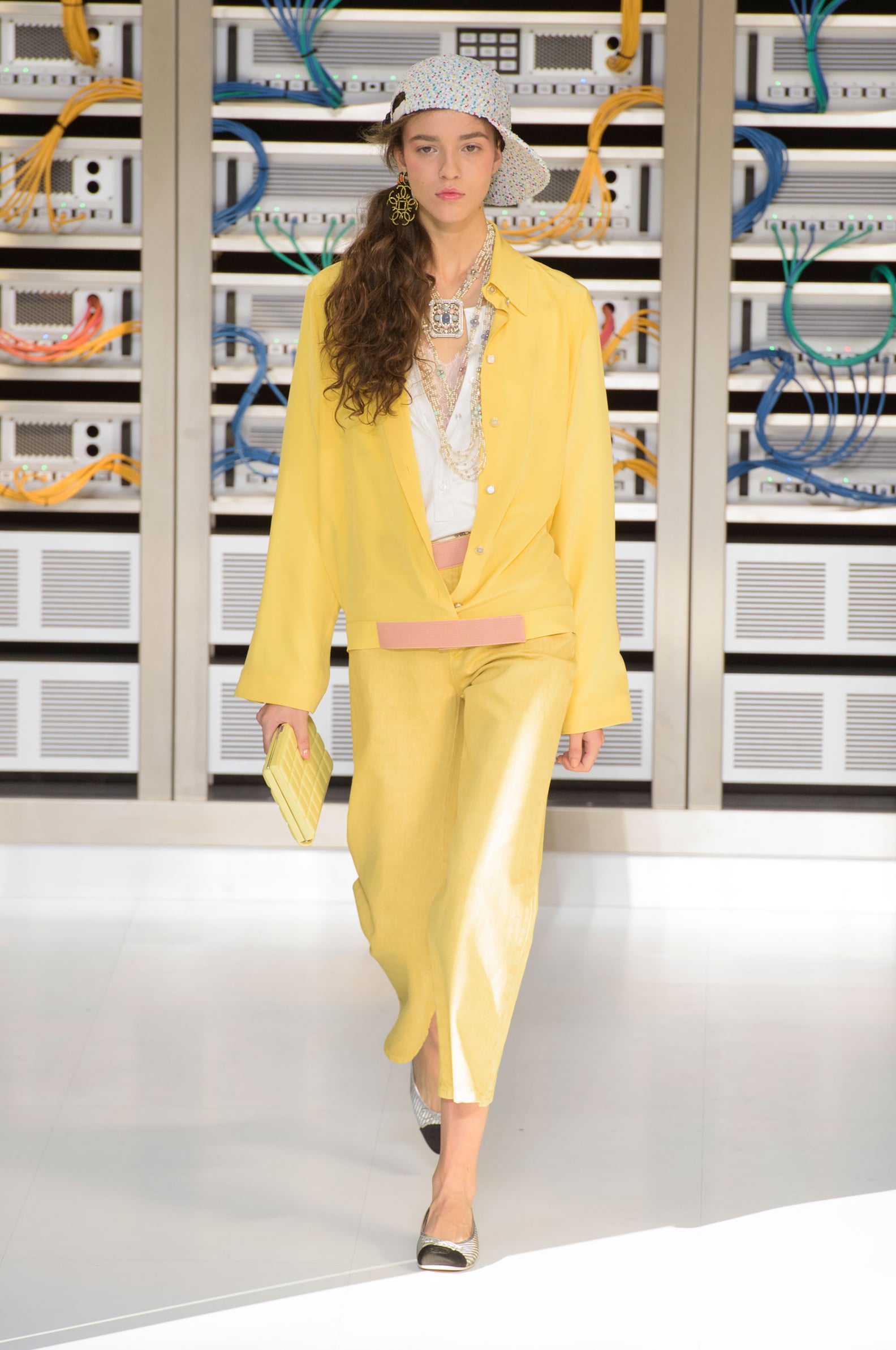 Chanel Spring 2017 Collection | PS Fashion