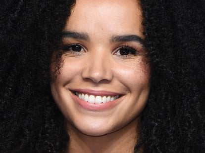 Who Is Zoë Robins? 6 Facts About the Wheel of Time Actress | POPSUGAR ...