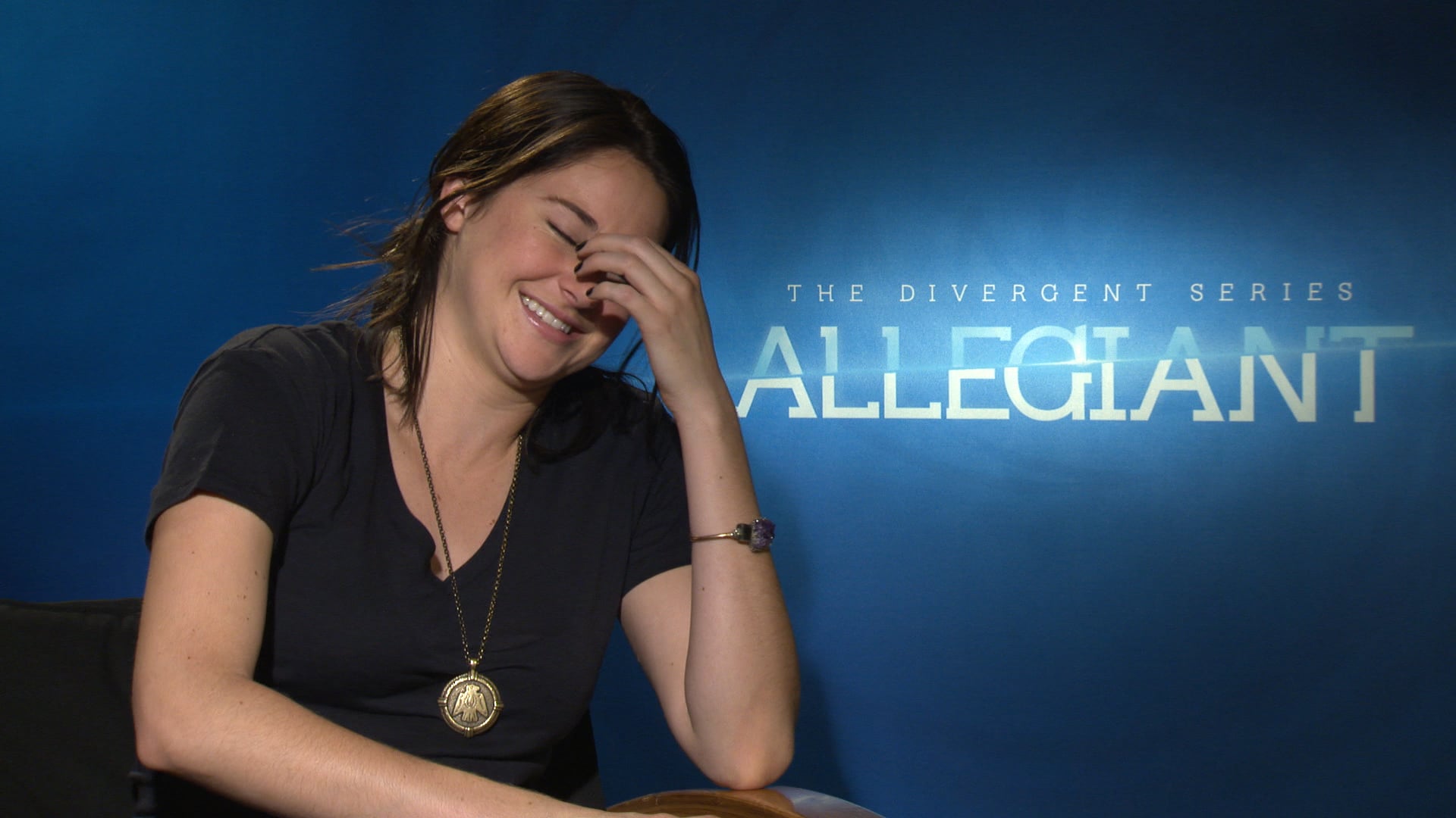 The Divergent Series Cast Playing Mad Libs | PS Entertainment