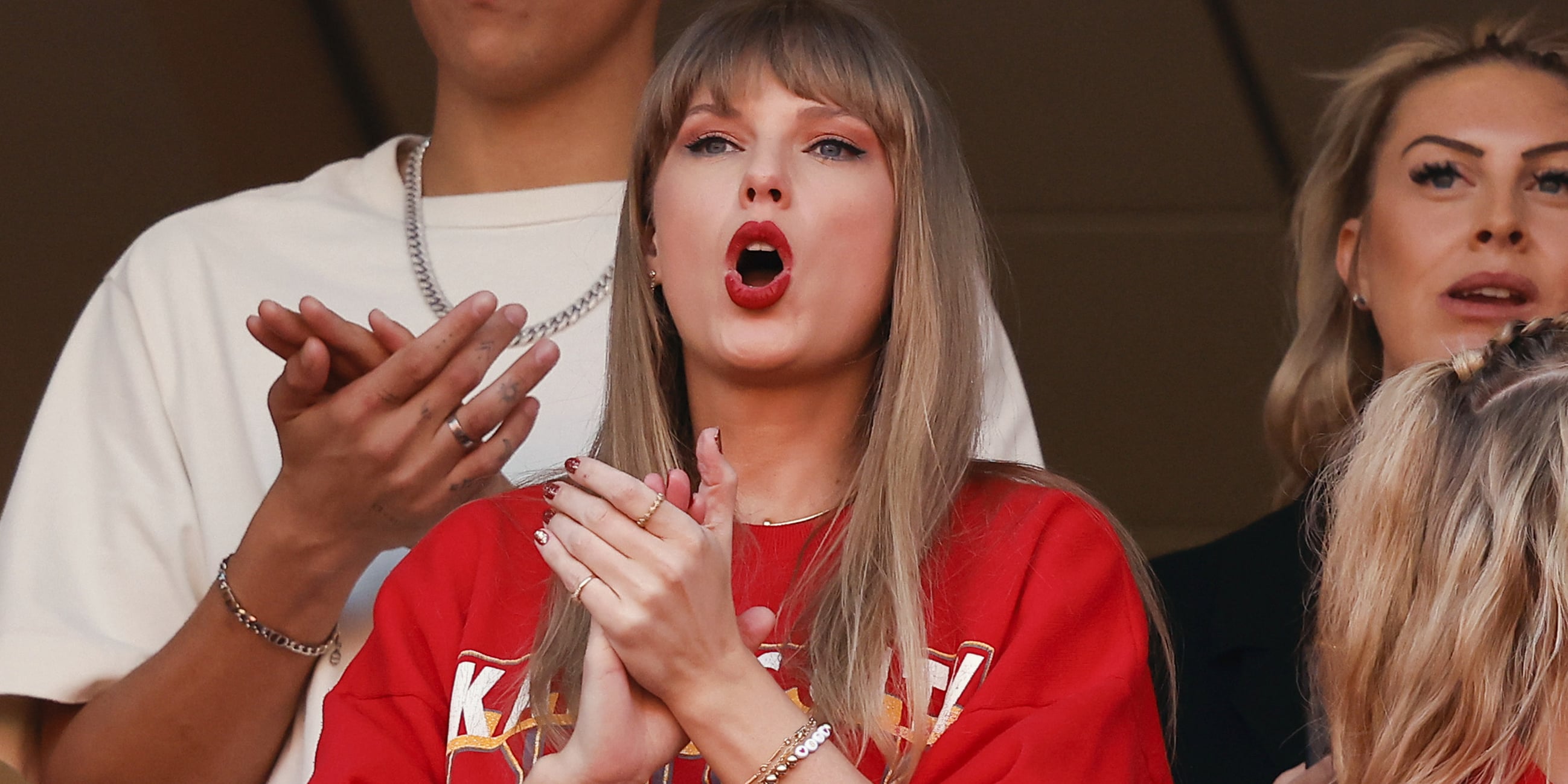Taylor Swift Friendship Bracelet With Travis Kelce's Number | PS Fashion