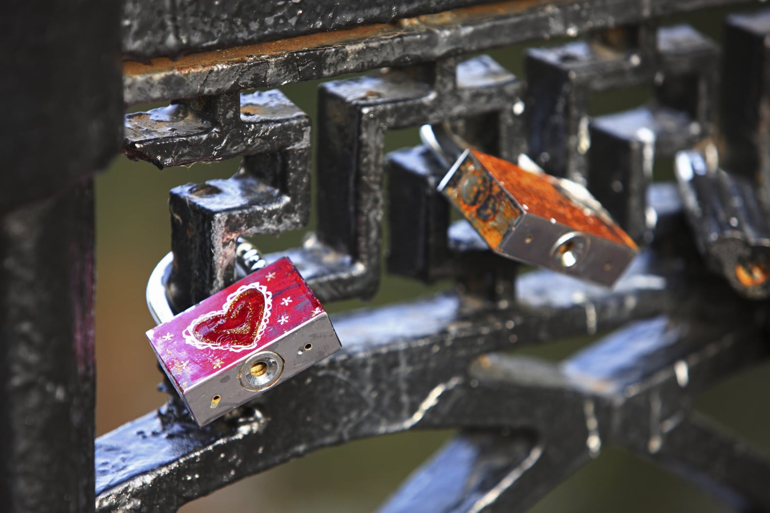 Pictures of Love Padlocks Around the World | PS Love