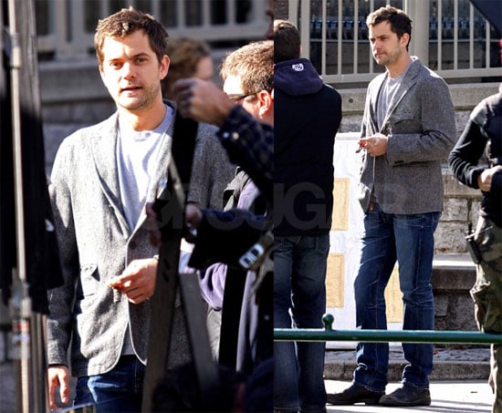 Photos of Joshua Jackson Smoking a Cigar on the Set of Fringe in ...