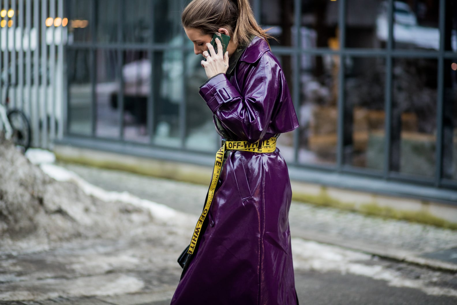 How to Actually Wear That Super-Trendy Off-White Belt | PS Fashion