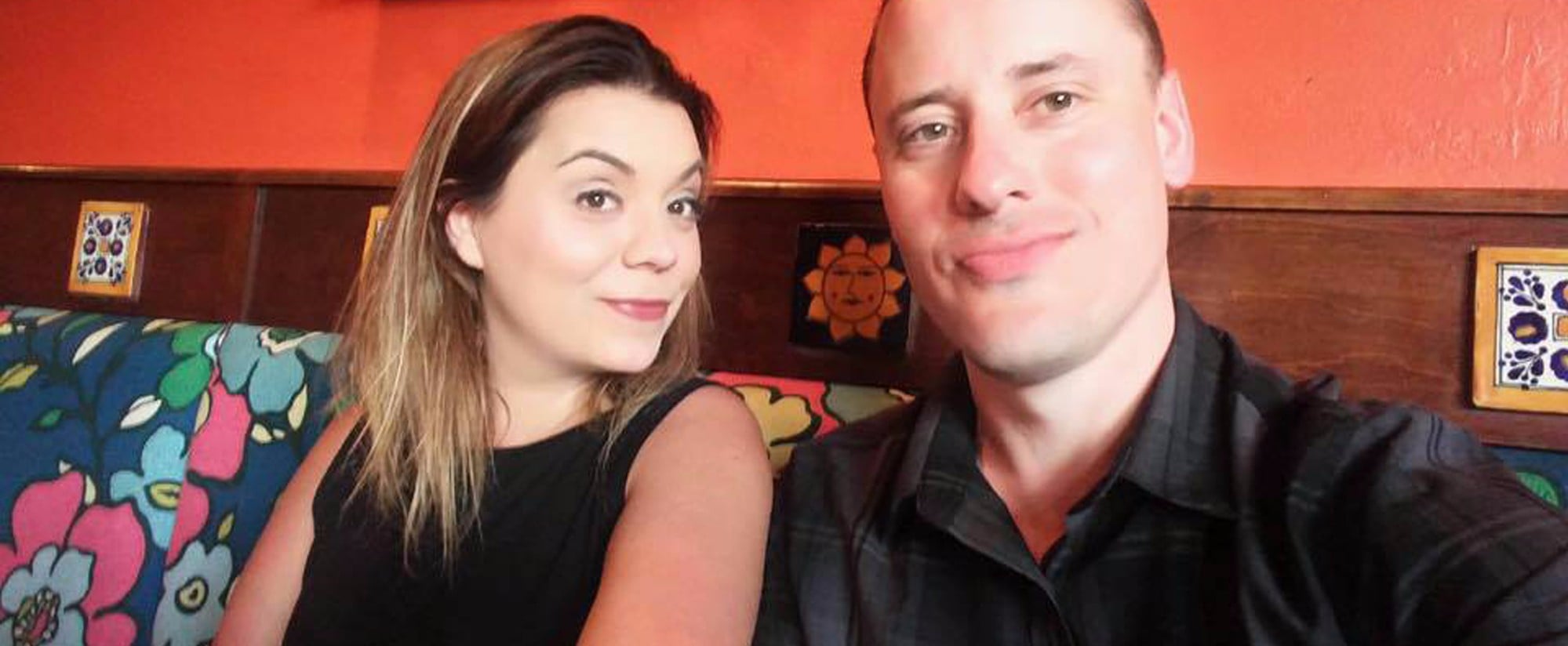 Mom Pays For Couple's Meal at Red Robin | PS Family