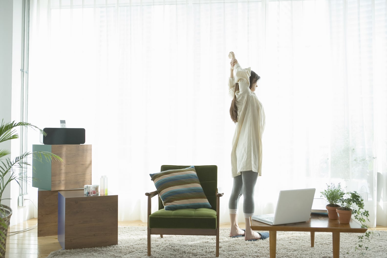 Try This Midday Stretching Sequence For Joint Stiffness | POPSUGAR Fitness