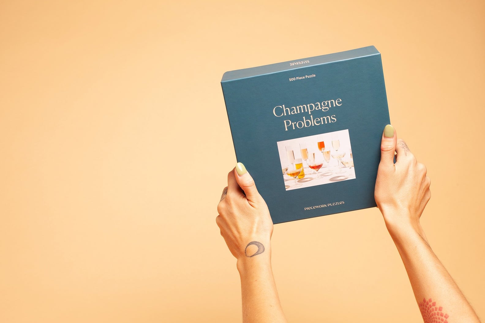 500-Piece Champagne Jigsaw Puzzle | PS Smart Living