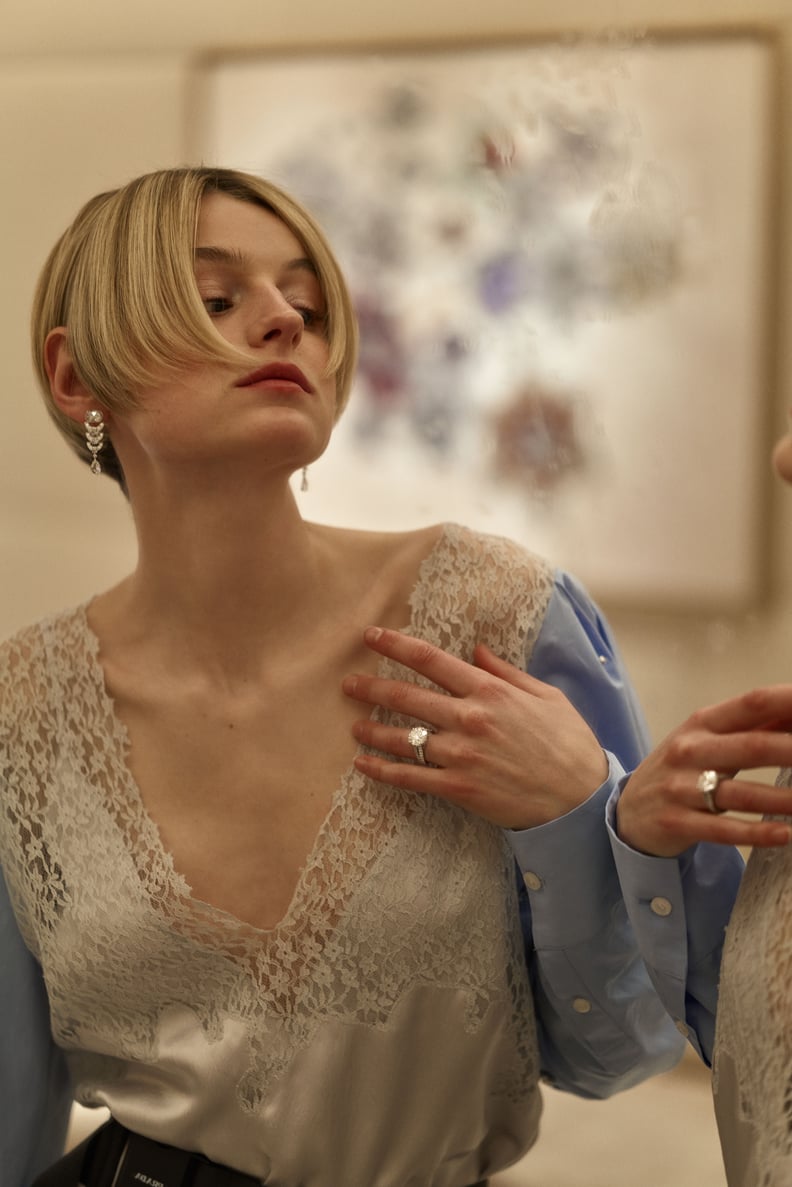 Emma Corrin's Award Show Hair Inspired by '90s Heartthrobs | PS Beauty