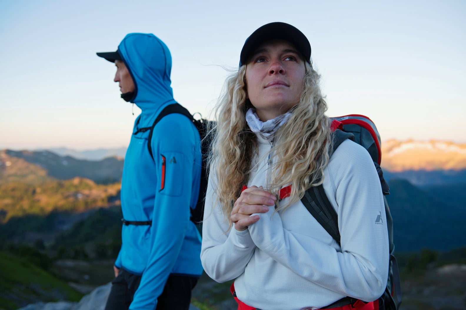 What to Bring on a Hike in the Mountains, Desert, or Cold | POPSUGAR ...