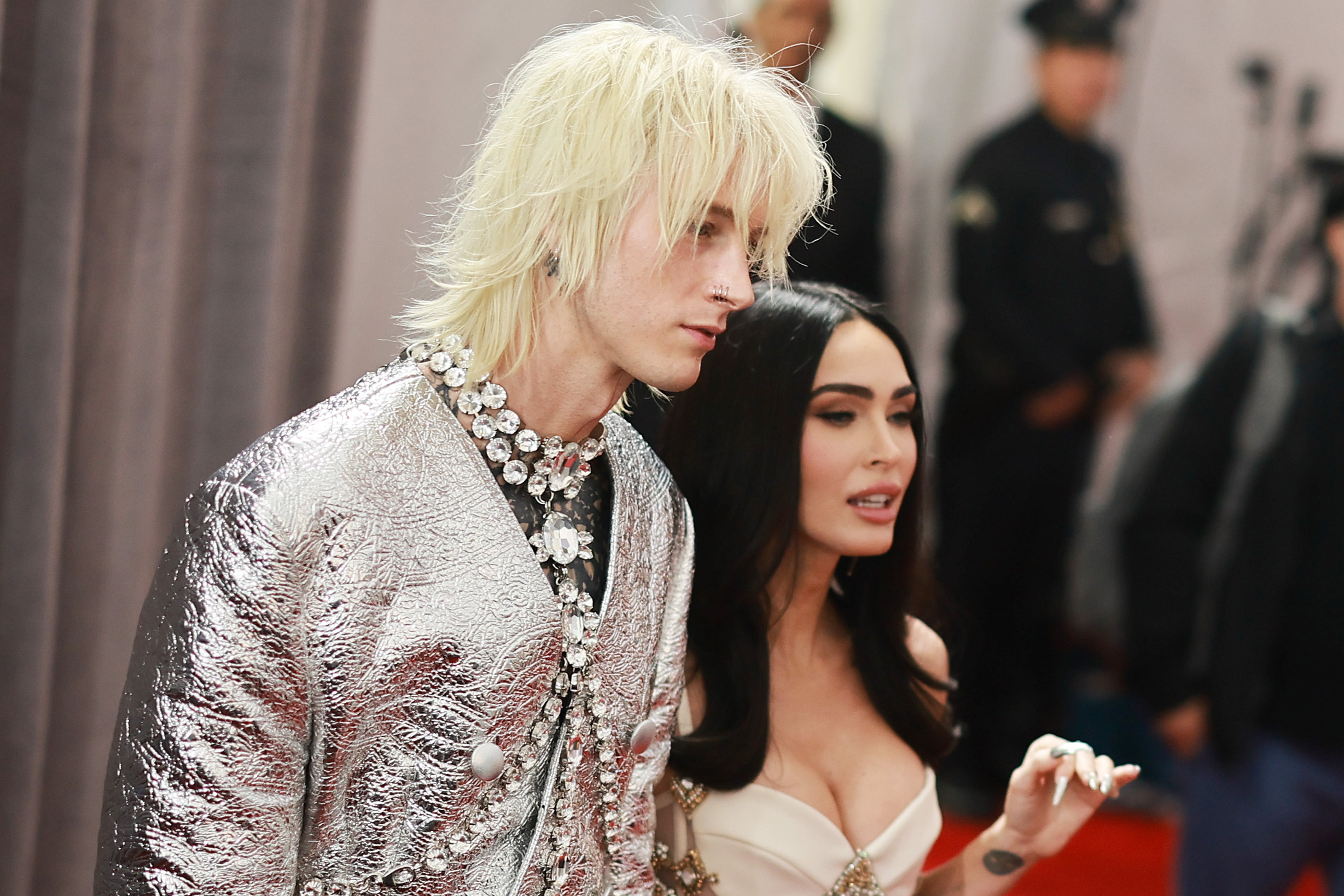 Machine Gun Kelly's Red Carpet Interview at the 2023 Grammys | POPSUGAR ...