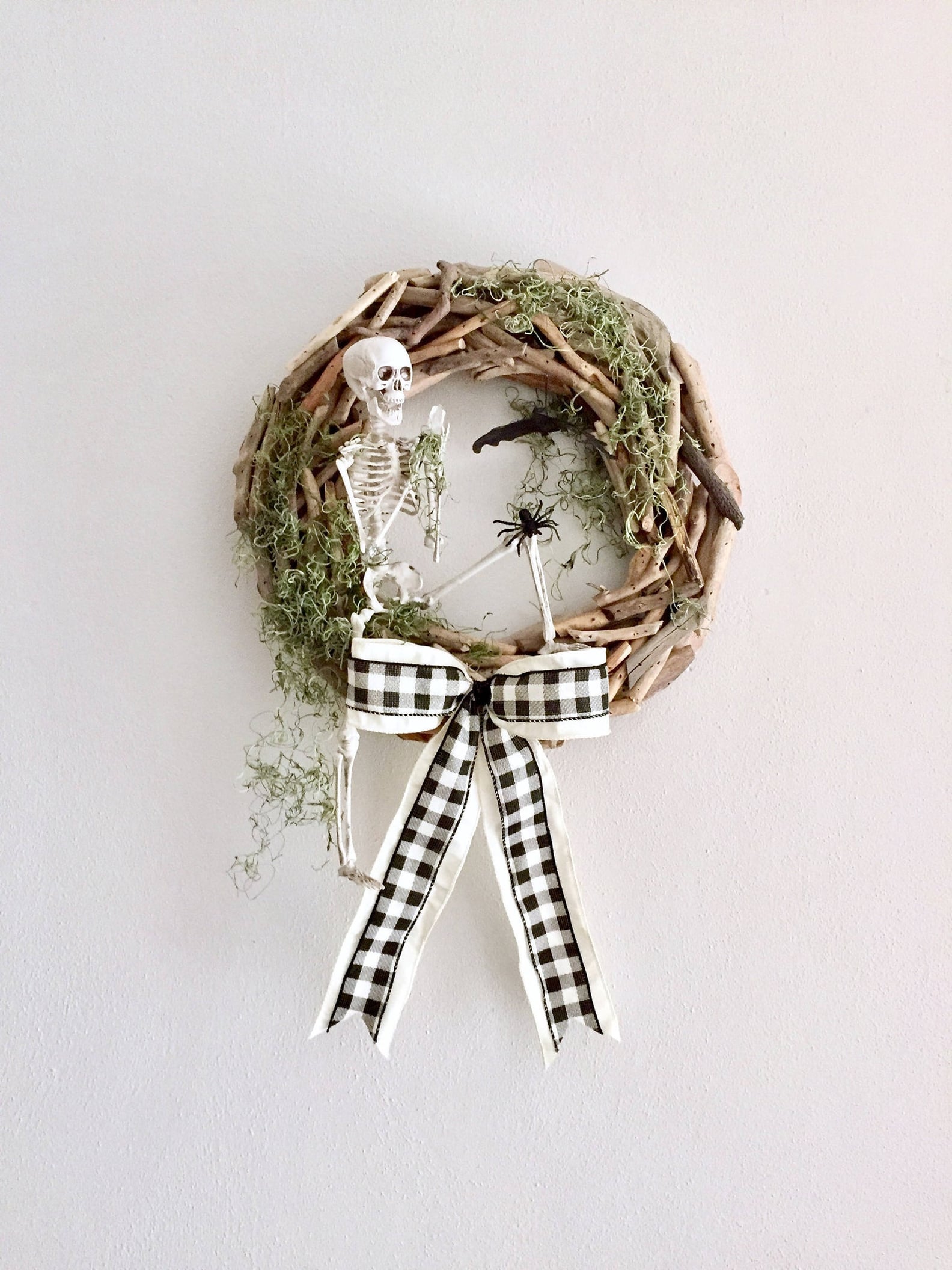 40+ Spooky and Festive Halloween Wreaths | PS Home