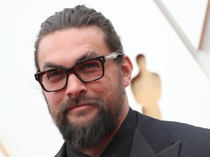 Jason Momoa's French Braid at the Oscars 2022 | POPSUGAR Beauty