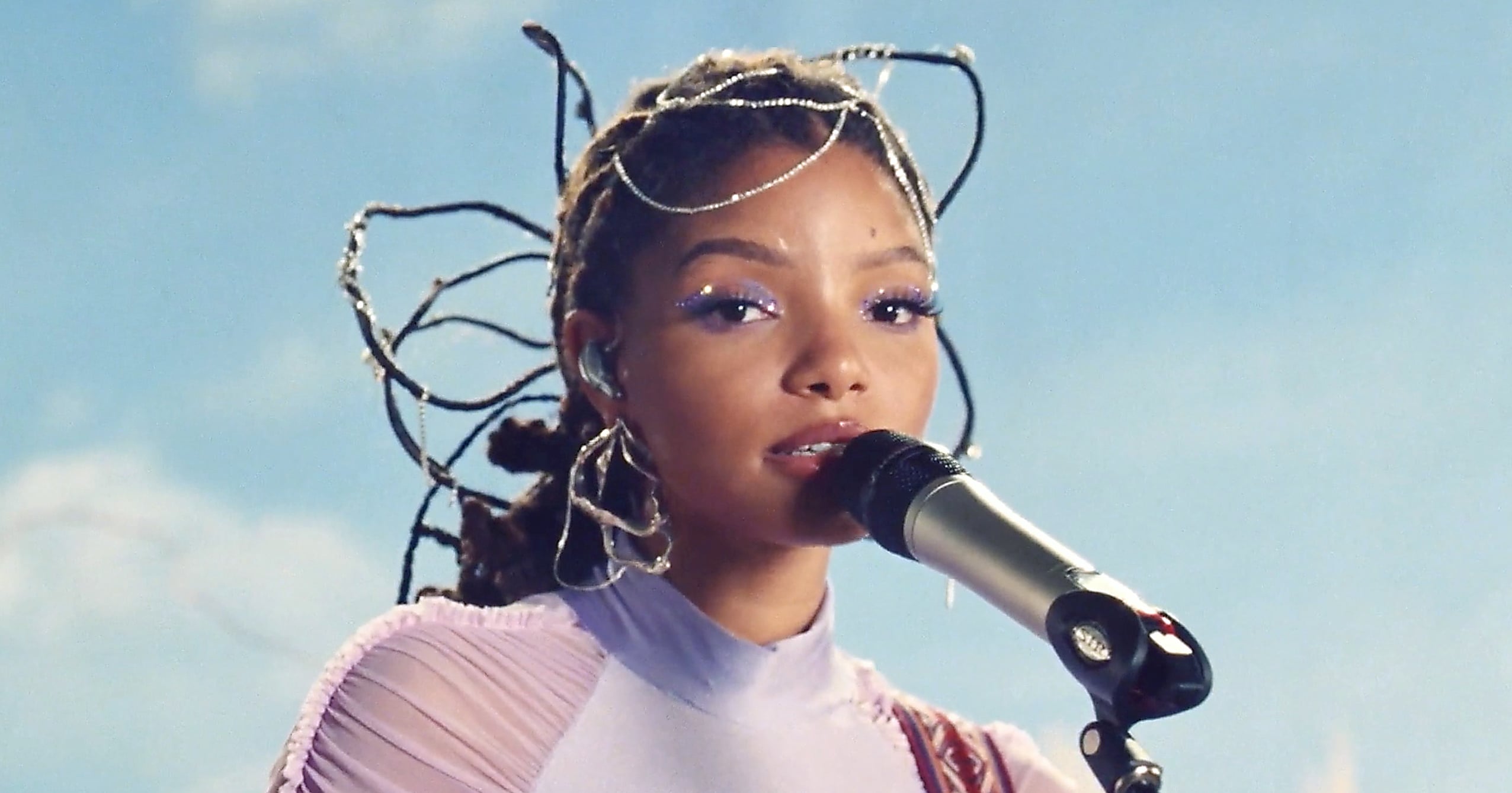 Micro Braids Are the Latest Y2K Hairstyle Trend | PS Beauty