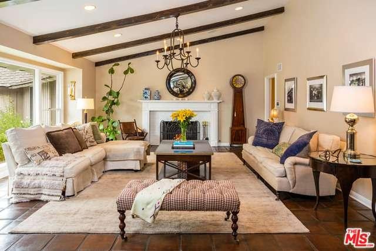 Amy Smart and Carter Oosterhouse Selling Home | PS Home