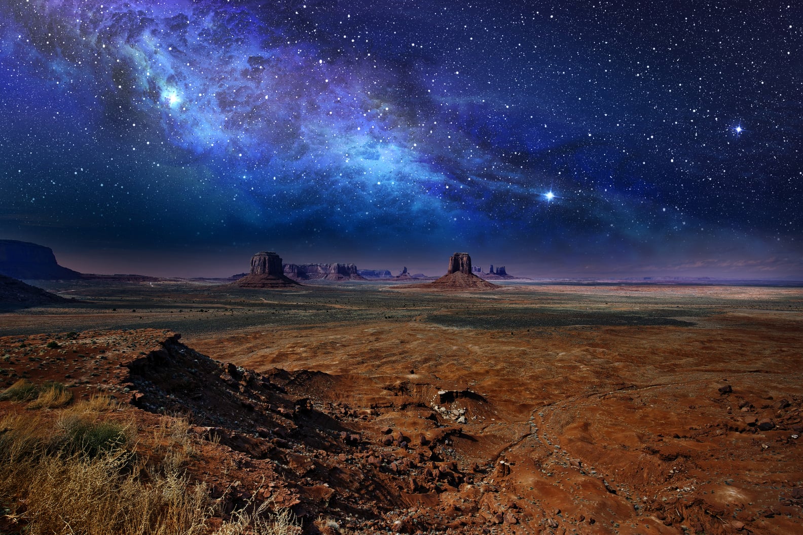 Jupiter, Saturn, and the Moon to Form Triangle in Night Sky | PS Smart ...