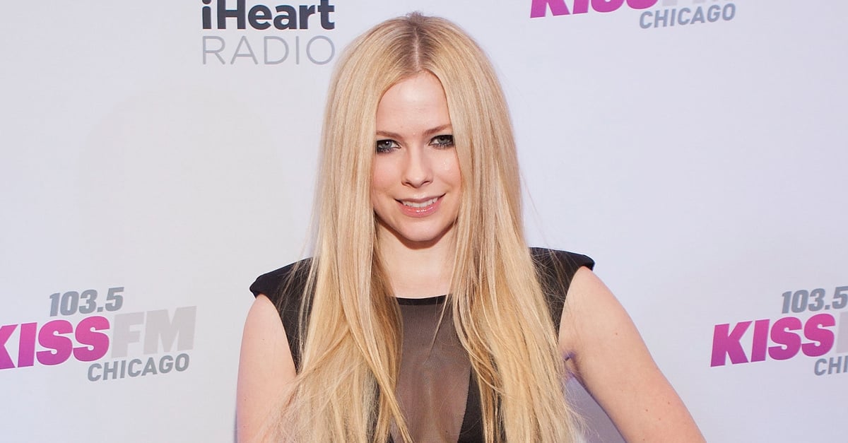Avril Lavigne Suffering From Health Issues | PS Celebrity