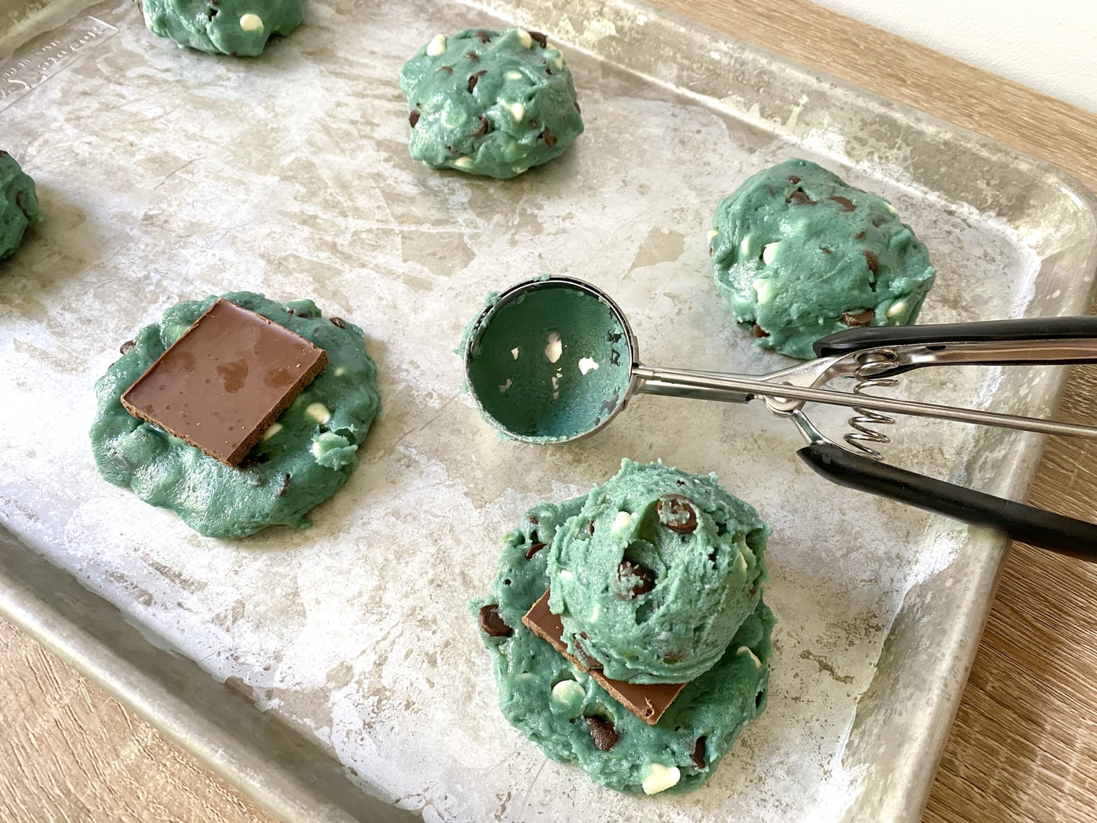 TikTok's Cookie Monster Chocolate Chip Cookies Recipe | PS Food