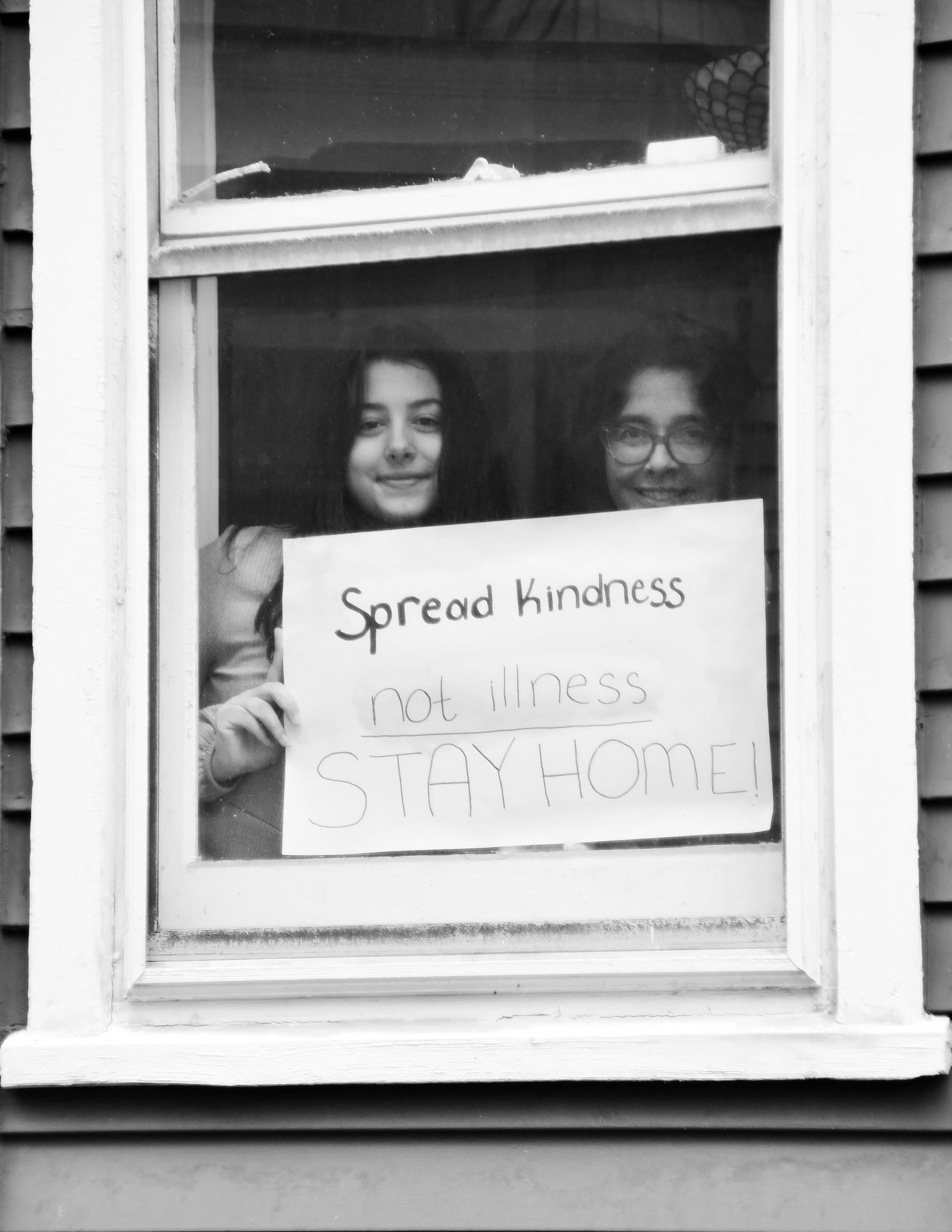 Photographer's Portraits of Families Social Distancing | PS Family