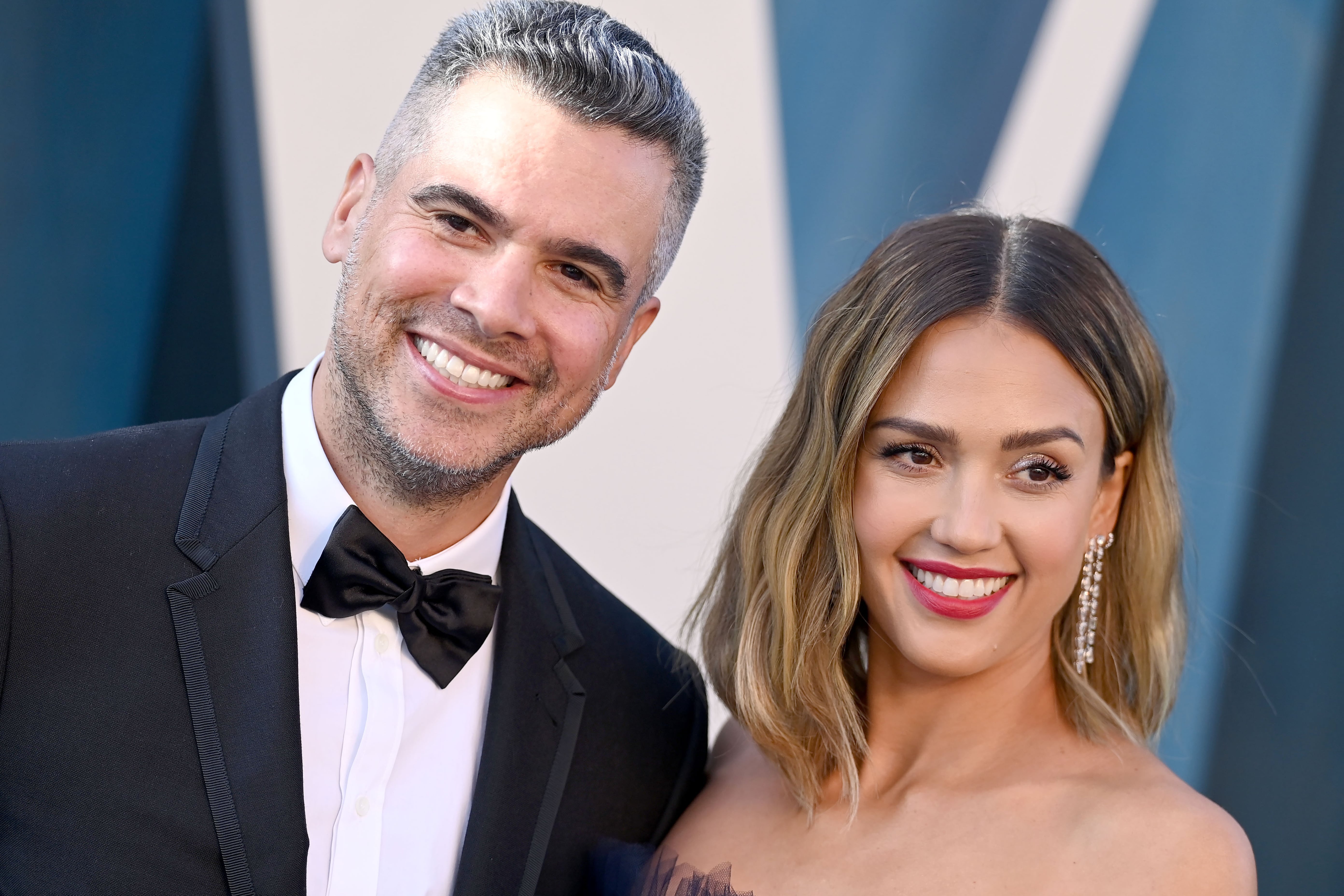 Jessica Alba Shares 2022 Family Christmas Photos | POPSUGAR Celebrity