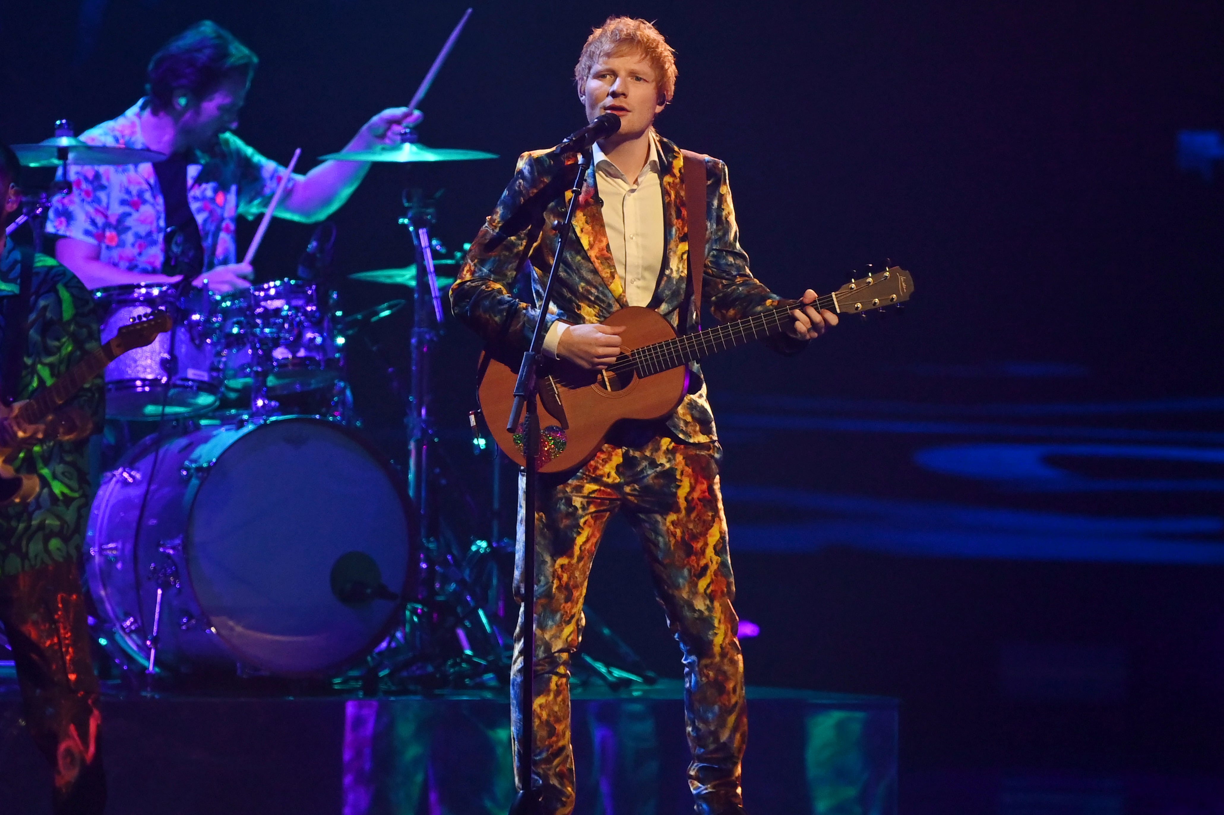 Watch Ed Sheeran's Performance at the MTV EMAs 2021 | POPSUGAR ...