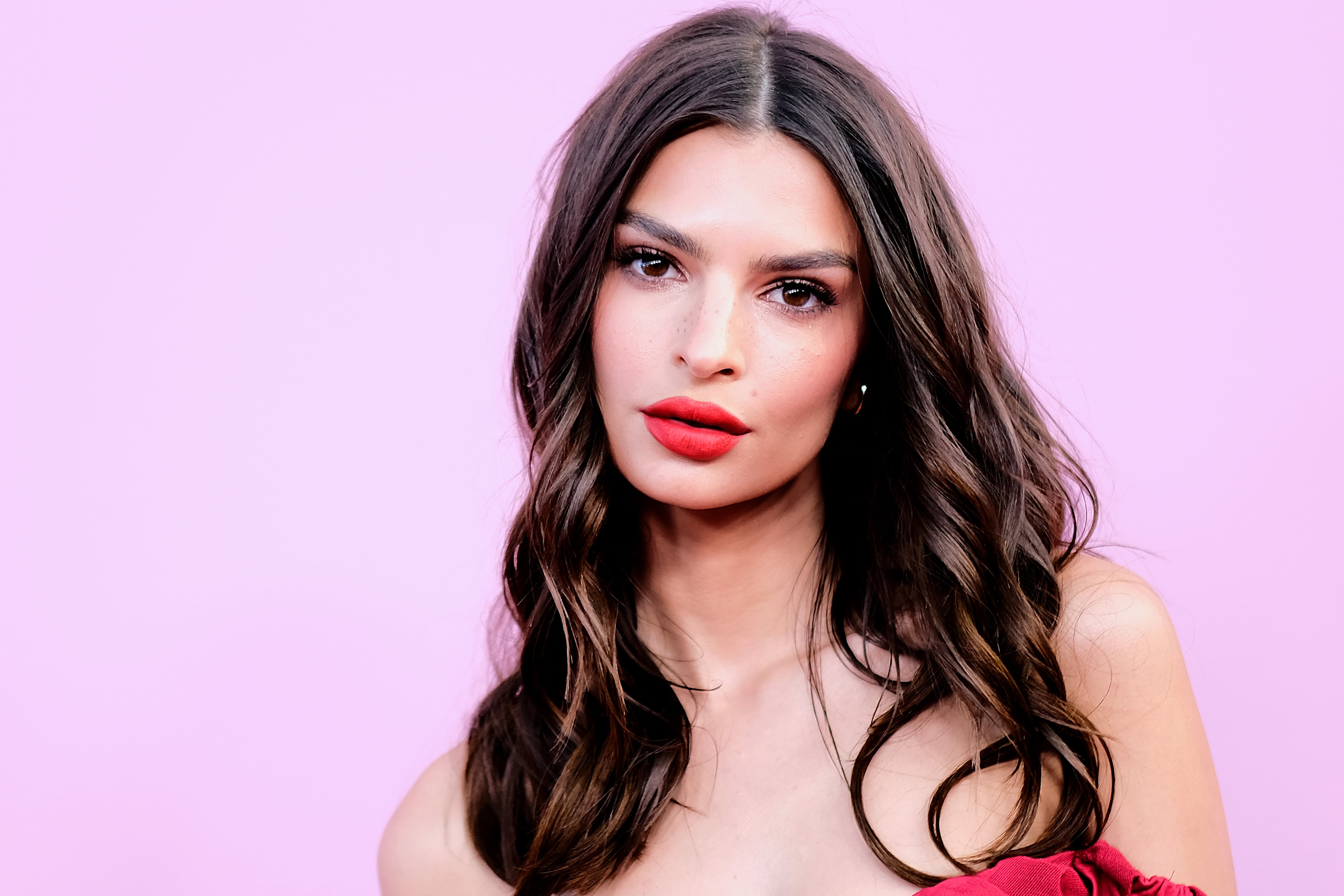 Emily Ratajkowski Wears a Pixie Haircut | POPSUGAR Beauty