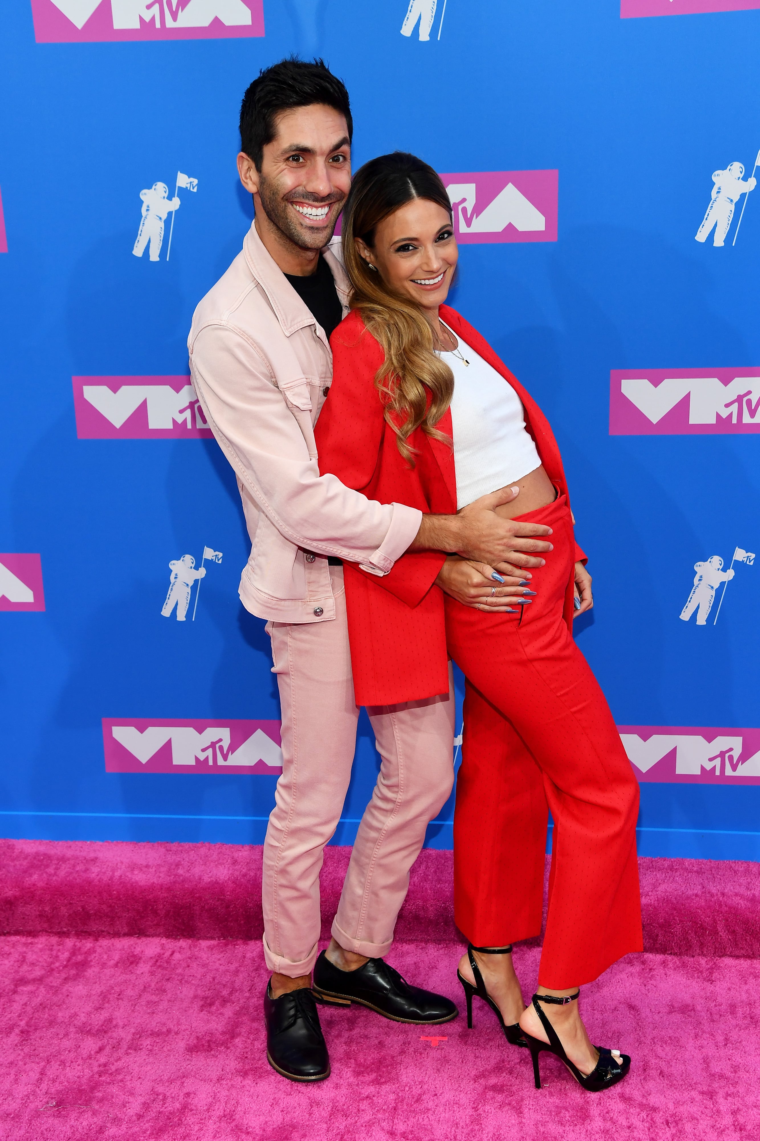 Nev Schulman and Laura Perlongo at the 2018 MTV VMAs | PS Celebrity
