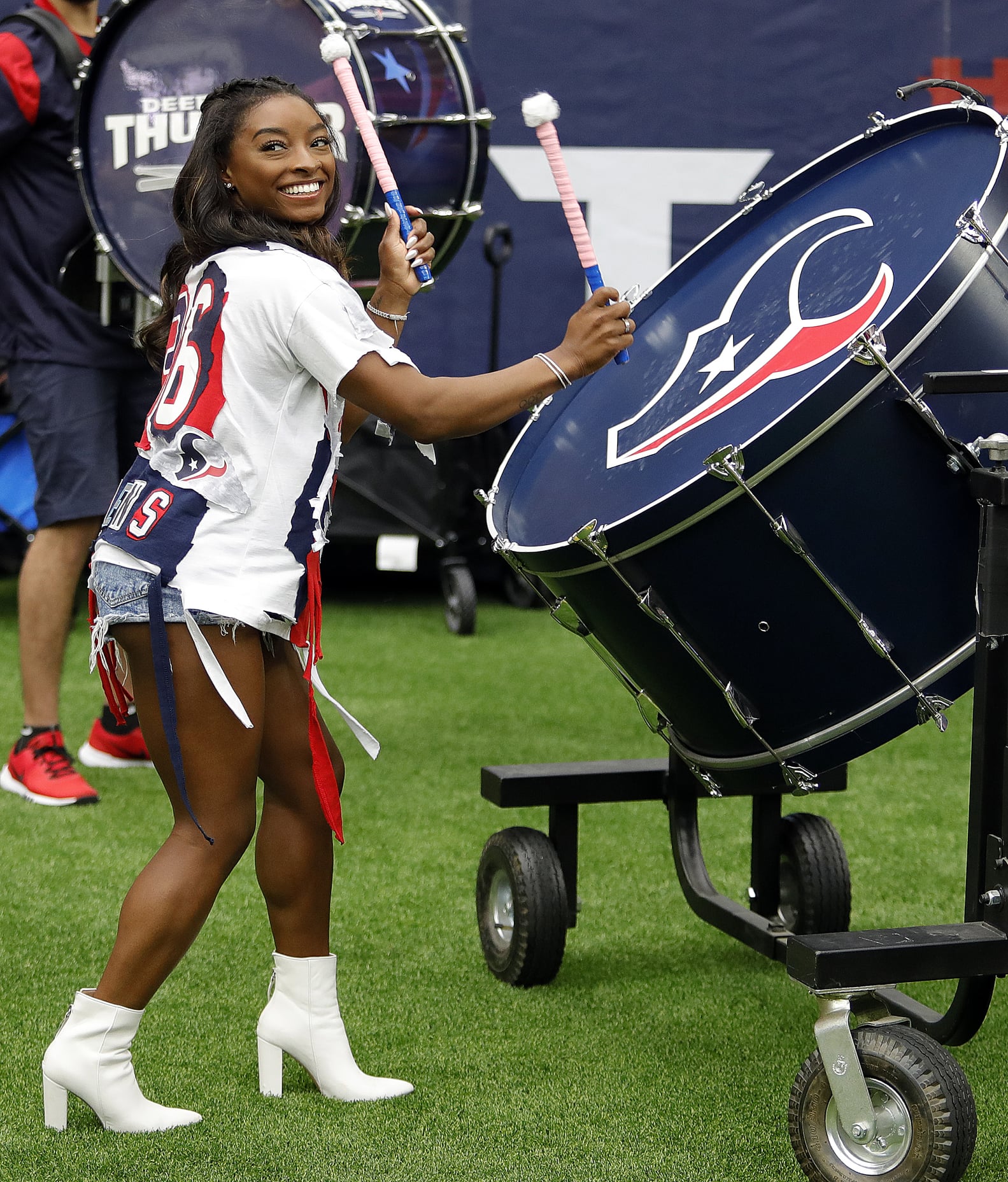 Simone Biles Makes Custom Jersey to Support Her Fiancé | PS Fashion