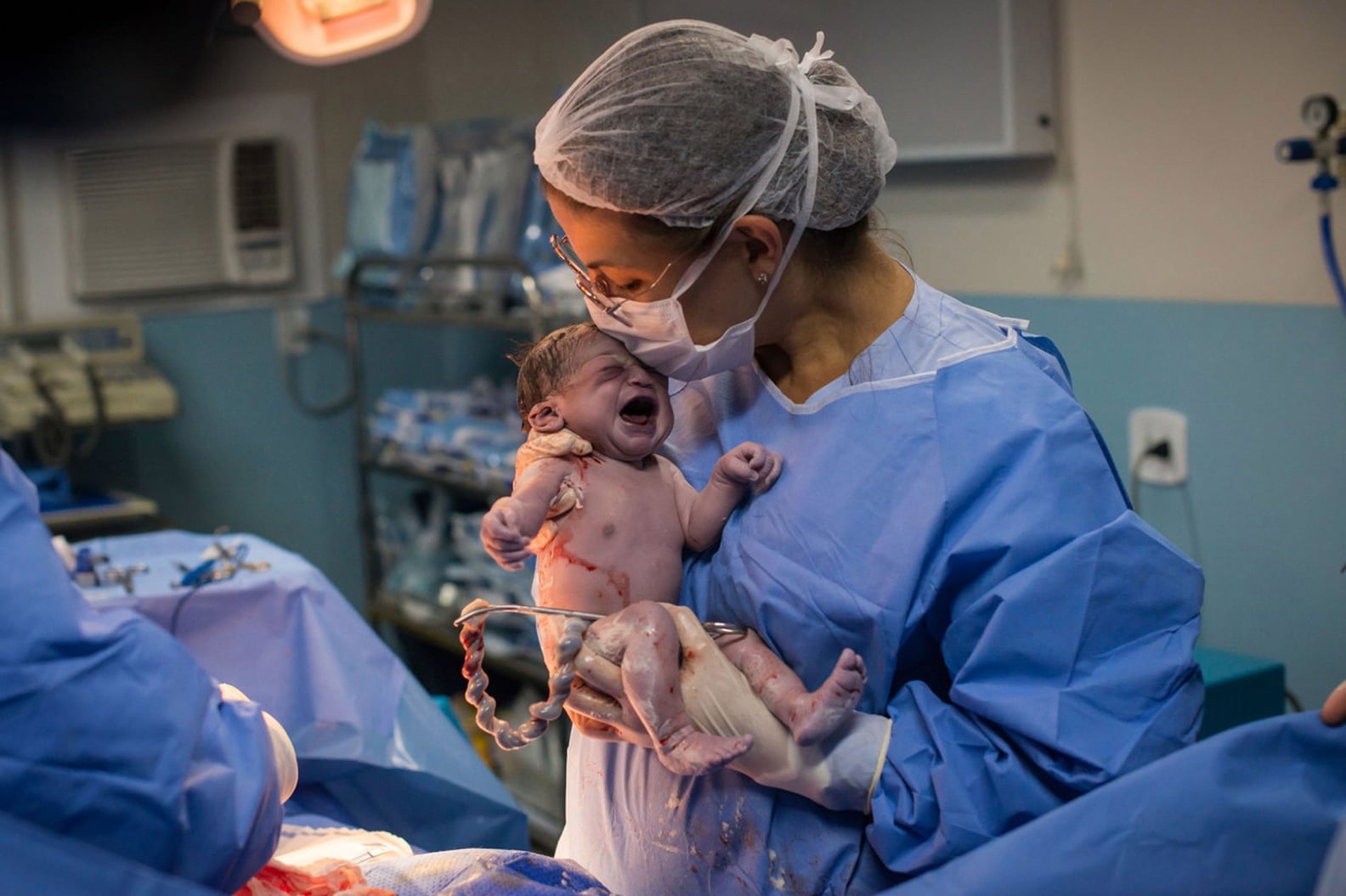 Newborn Baby Goes Viral For Making Hilarious Face at Birth | POPSUGAR ...