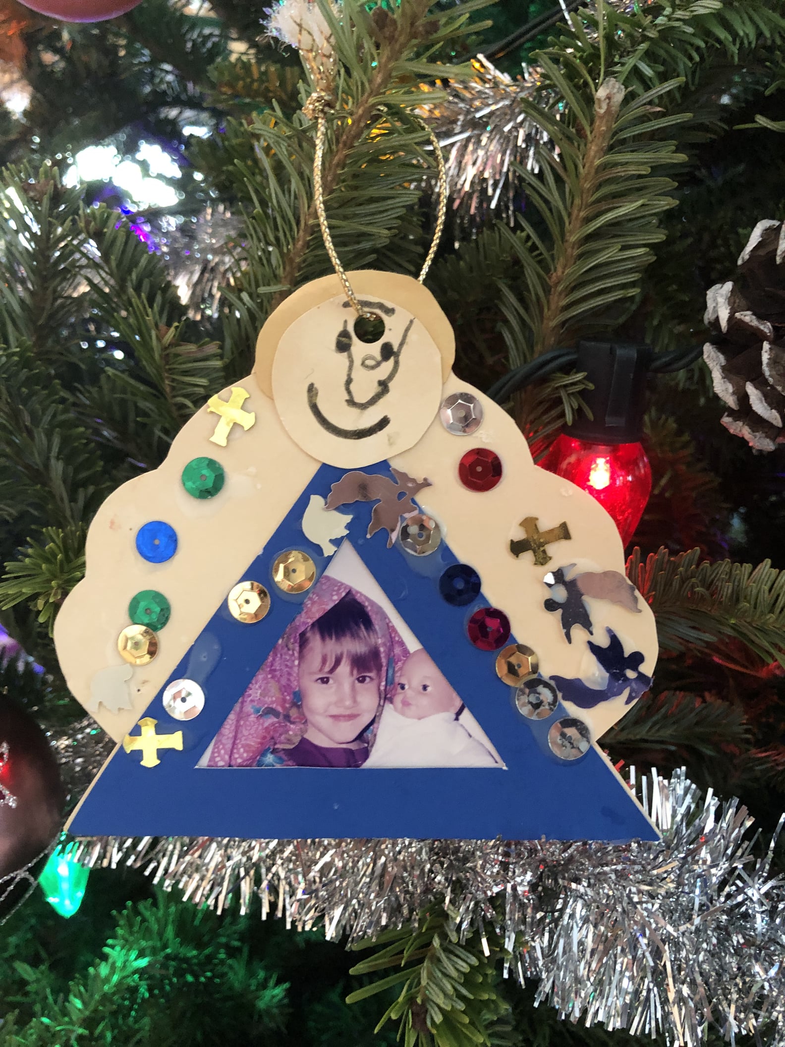 Decorating Family Christmas Tree With Mismatched Ornaments | PS Family