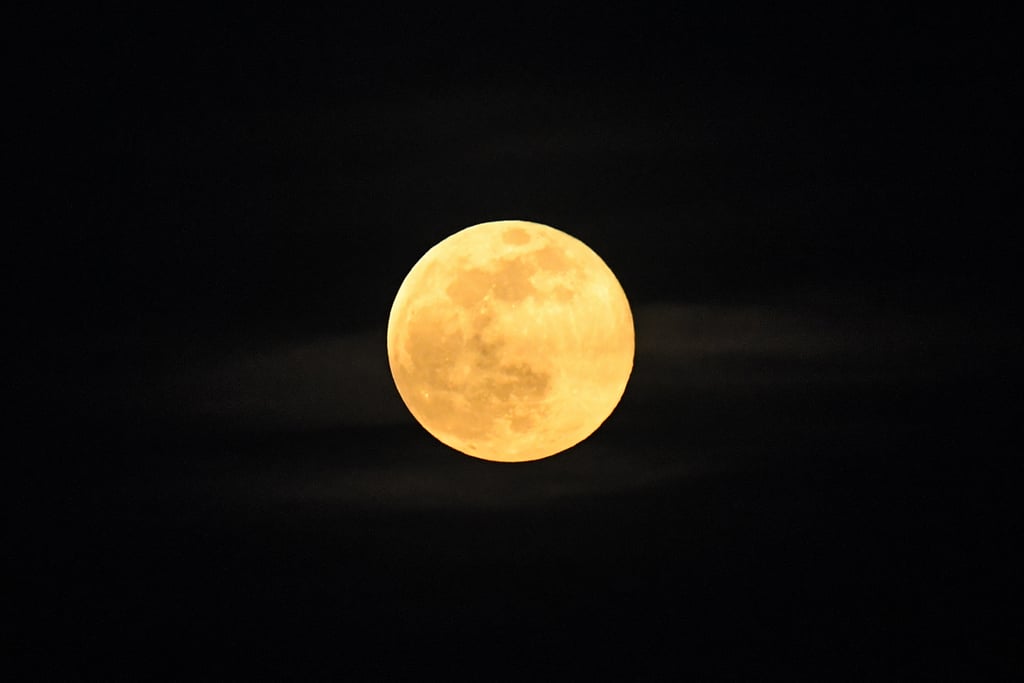 Super Snow Moon 2019 | POPSUGAR News