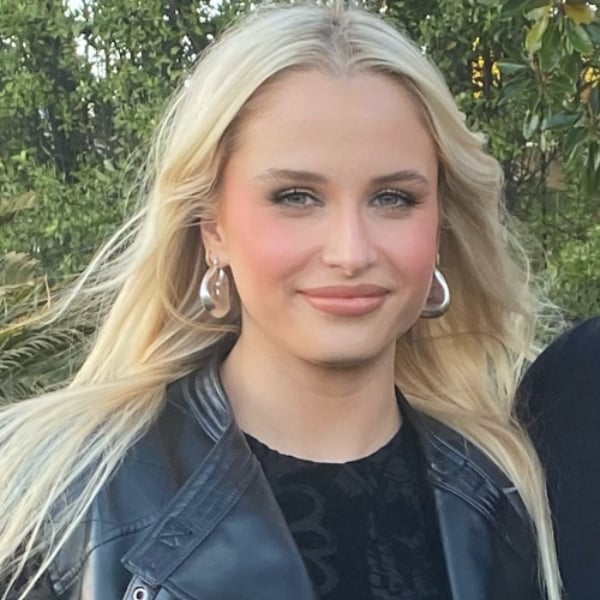 Taylor Augustin - POPSUGAR