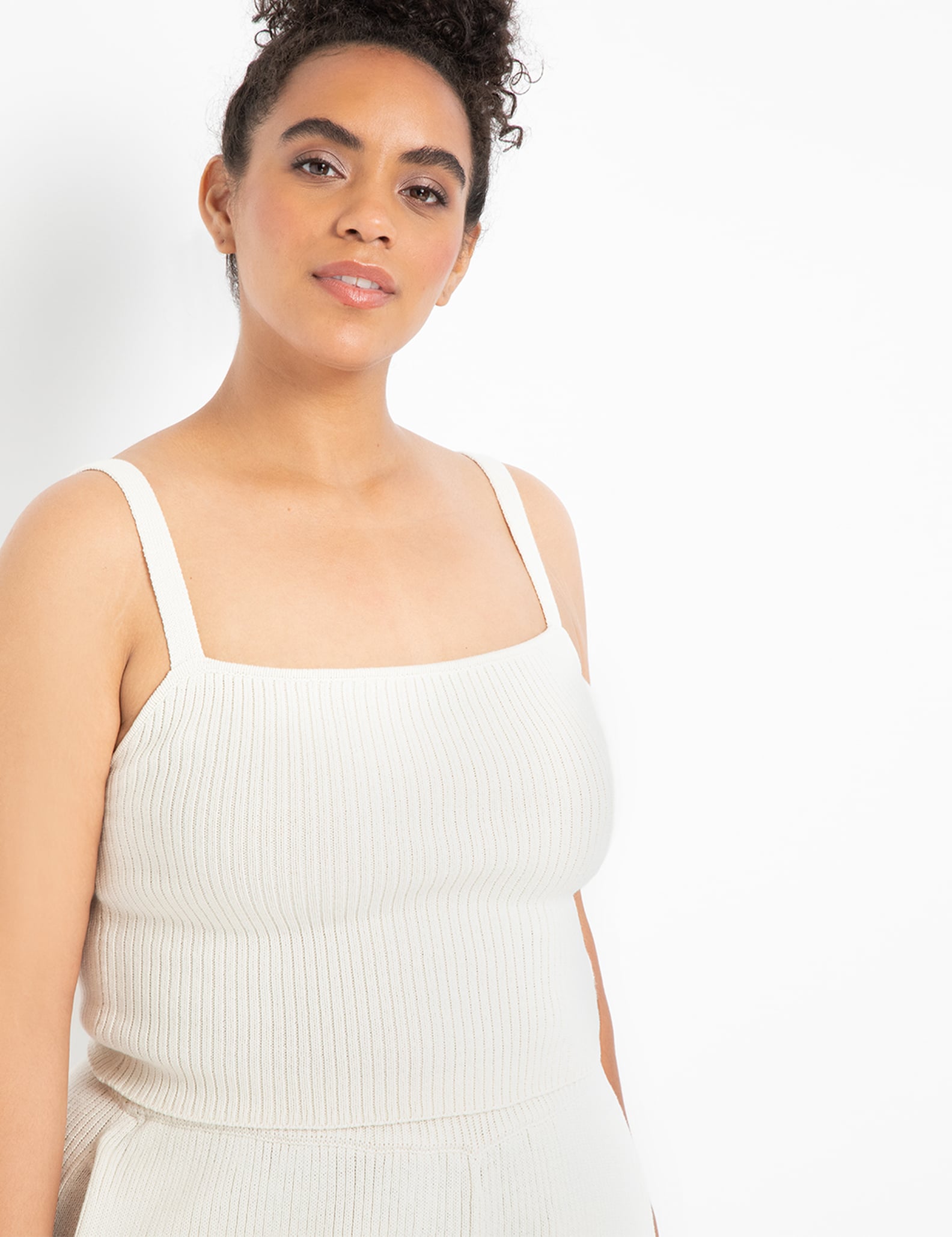 12 Flattering Crop-Top Outfits For All Different Body Types | PS Fashion