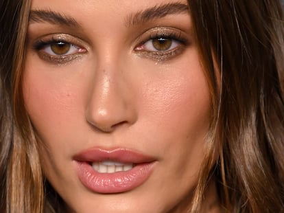 How to Get Dewy Skin With Makeup, According to Makeup Artist | POPSUGAR ...