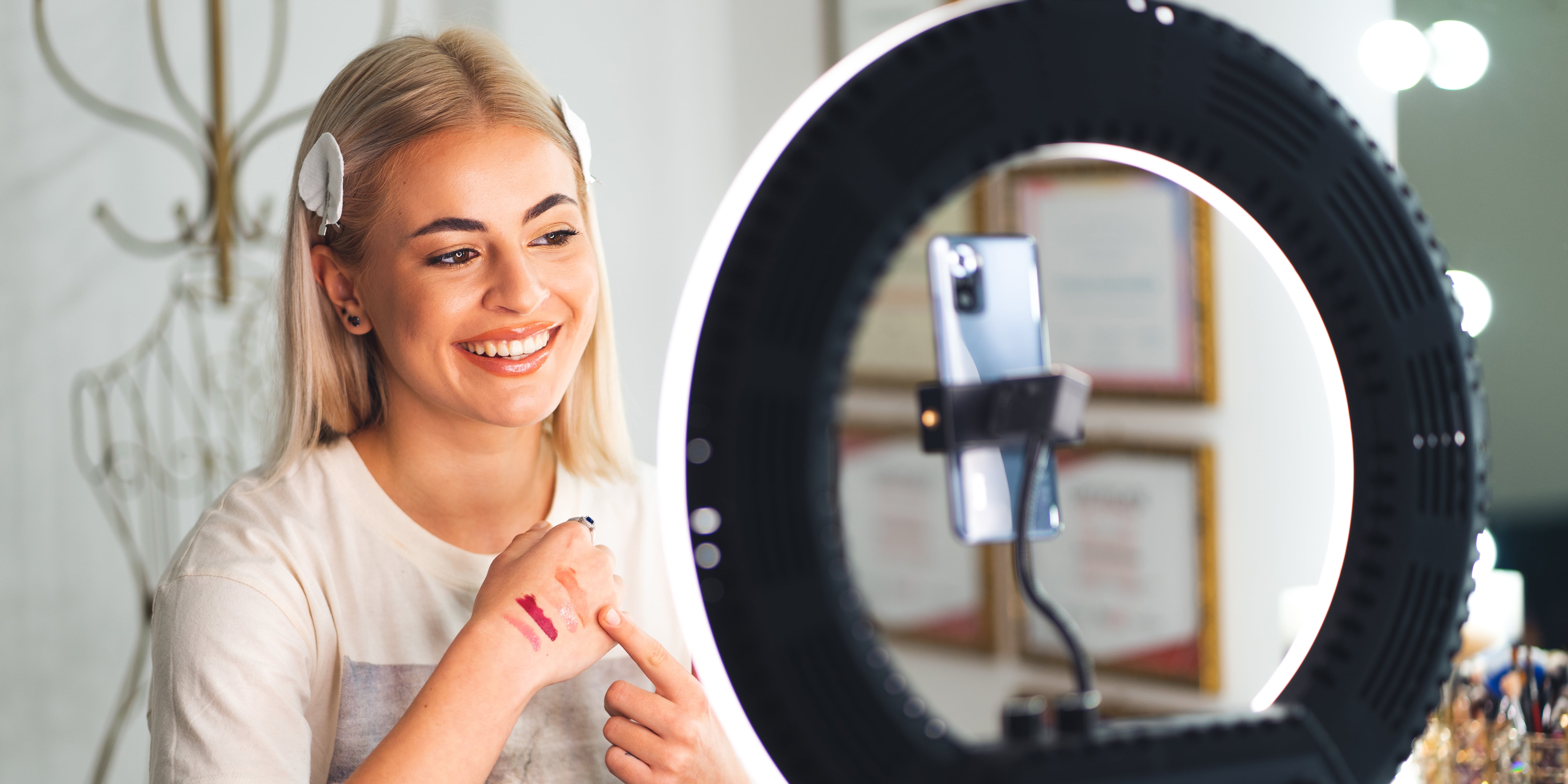What Is De-influencing? We Explain the TikTok Trend | PS Beauty
