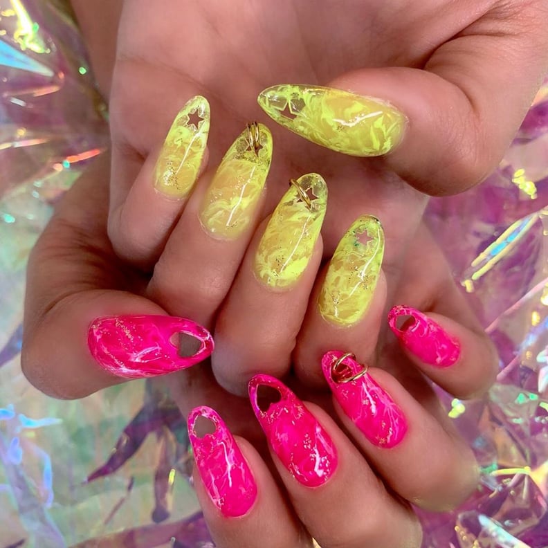 how to draw heart shape on nails