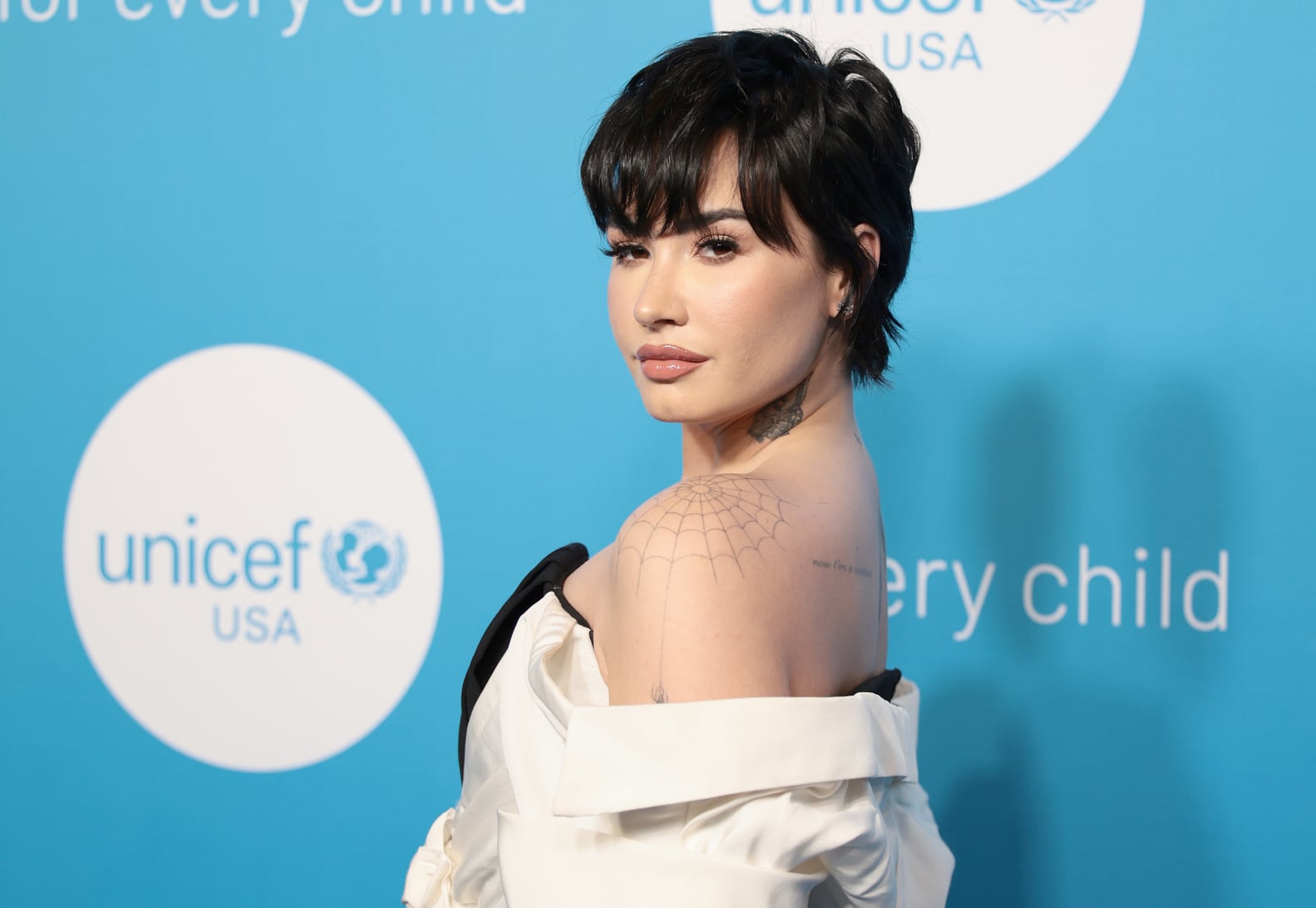 Demi Lovato's Bixie Haircut: See Photos | PS Beauty
