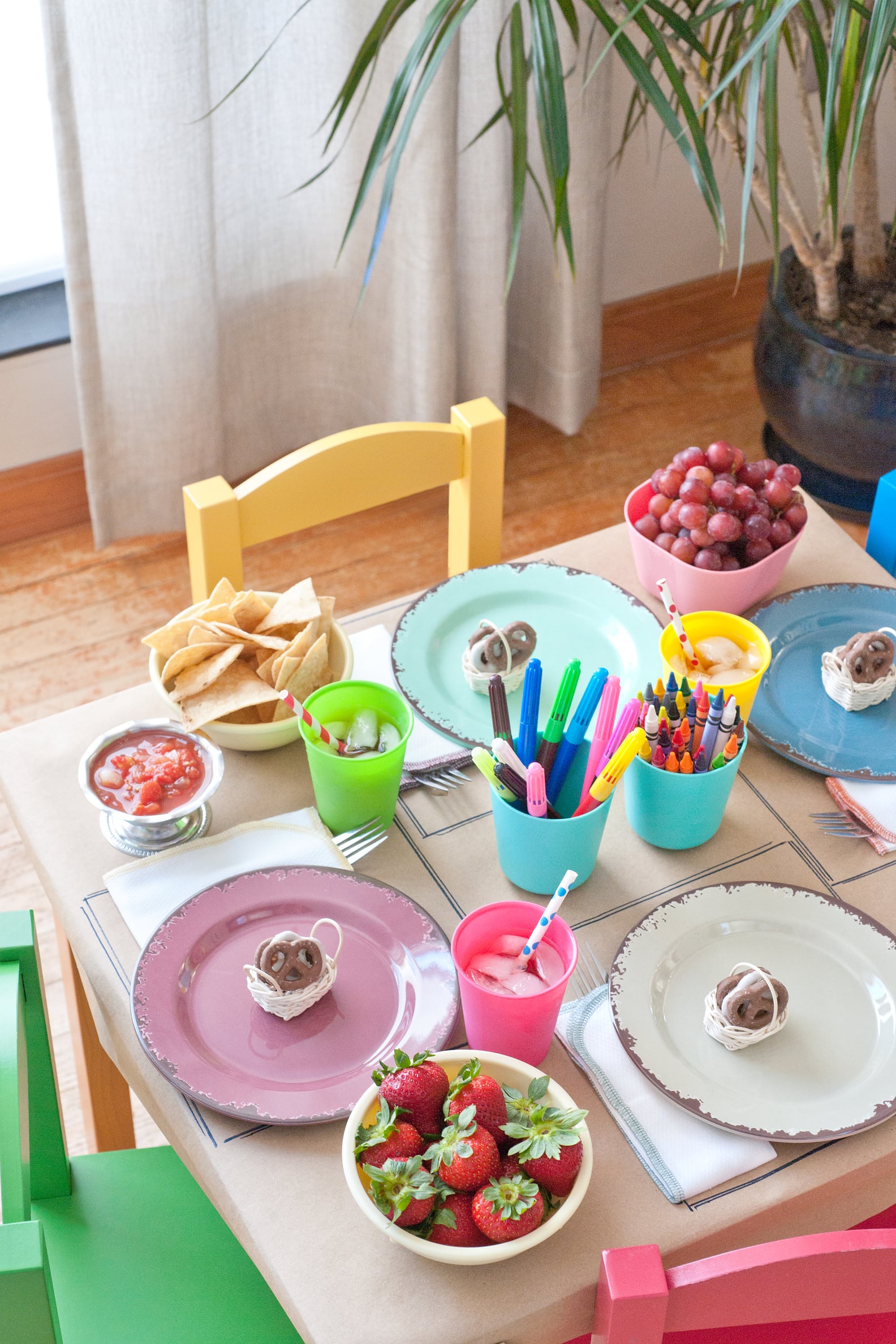 How to Set Up a Kids' Table | PS Smart Living