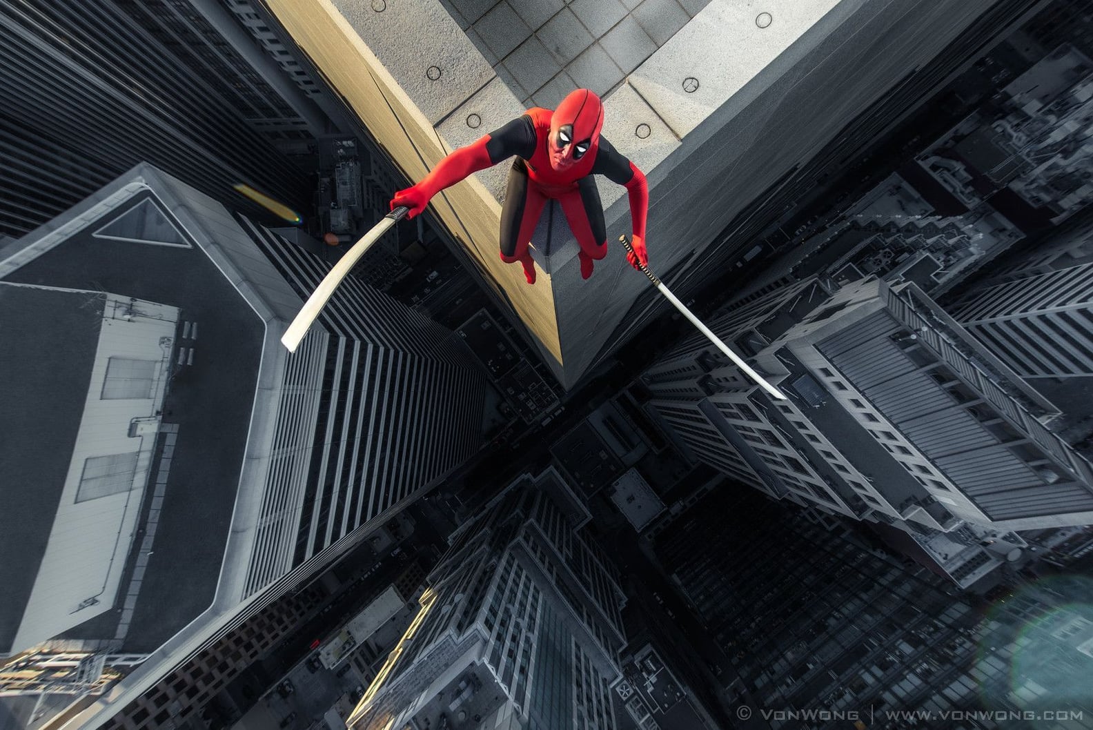 Real Superheroes Pose 40 Stories Above San Francisco | PS Tech