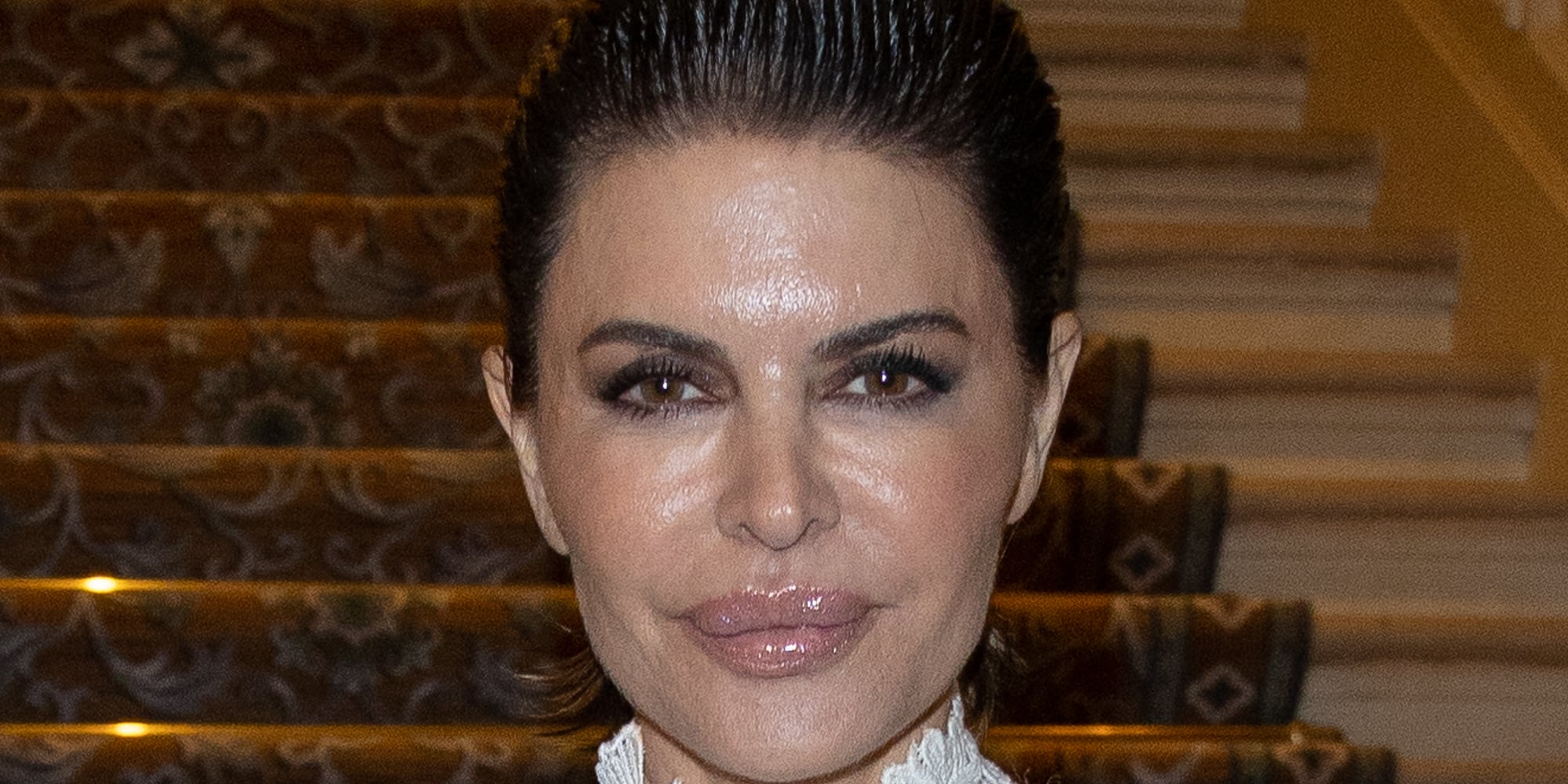 Lisa Rinna's Milk-Bath Nails For the Chanel Cruise Show | PS Beauty