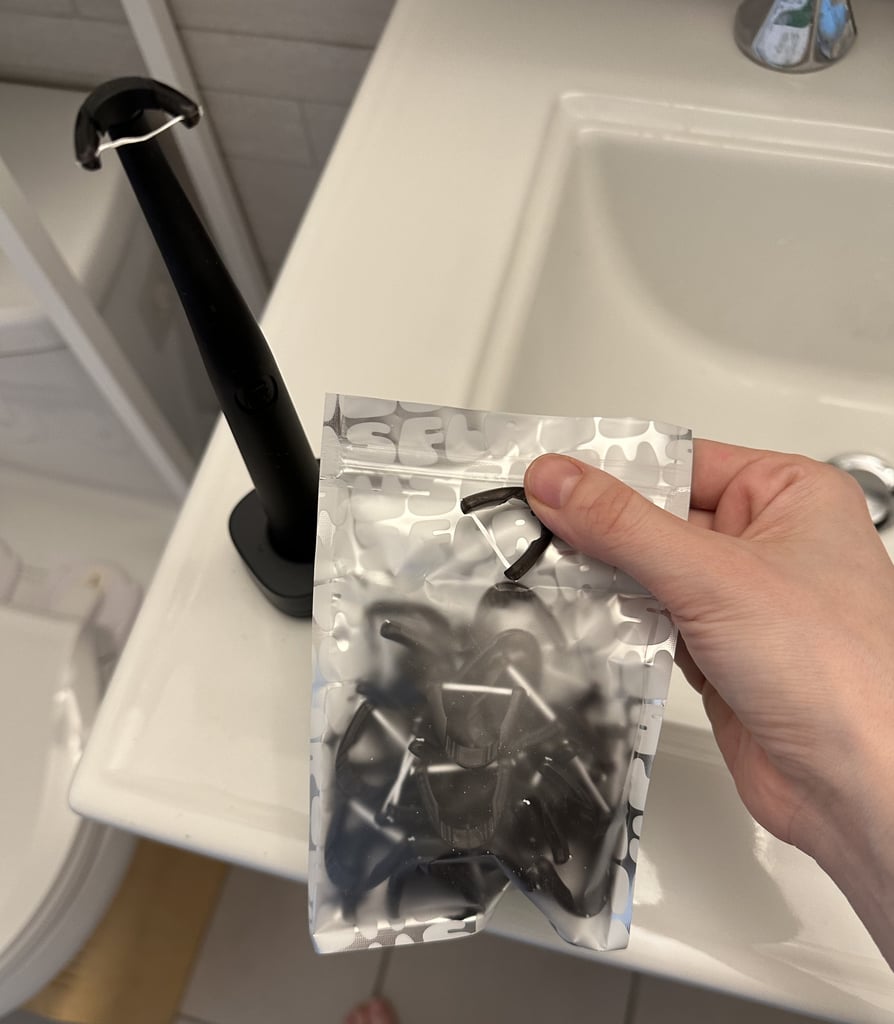 I Tried Flaus, a "Smart" Electric Flosser — Here's My Honest Review ...